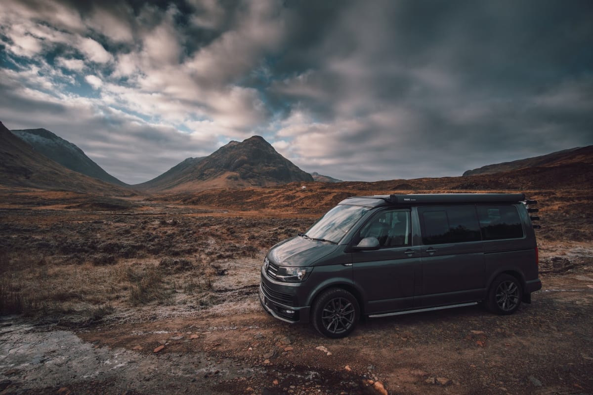 Minivan Wallpapers - Top Free Minivan Backgrounds - WallpaperAccess