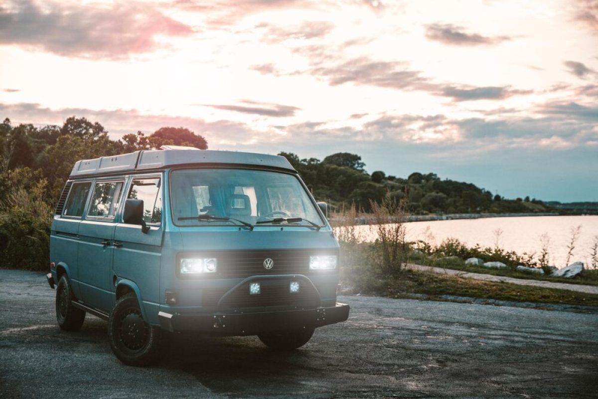 Minivan Wallpapers - Top Free Minivan Backgrounds - WallpaperAccess
