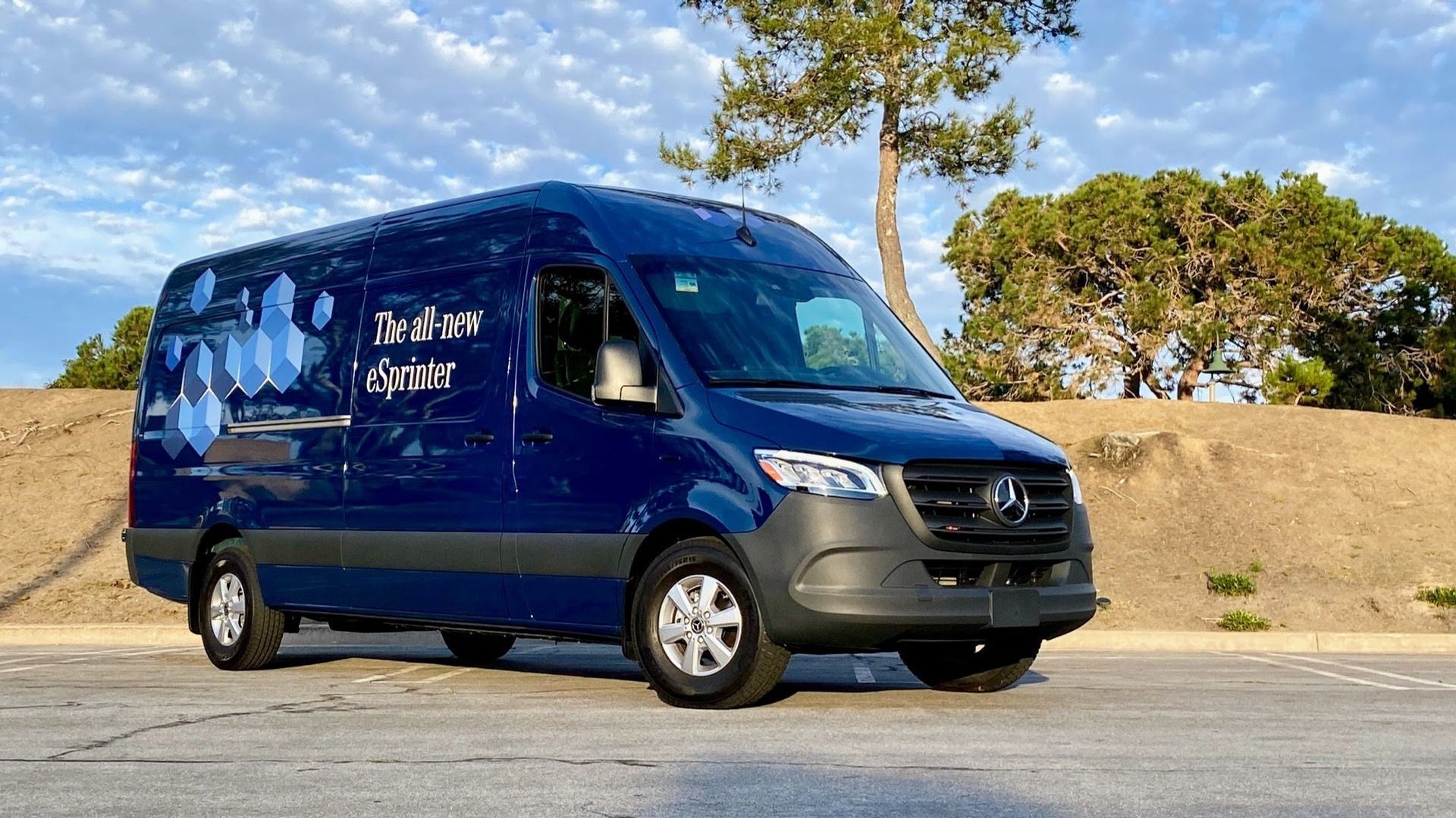 Minivan Wallpapers - Top Free Minivan Backgrounds - WallpaperAccess