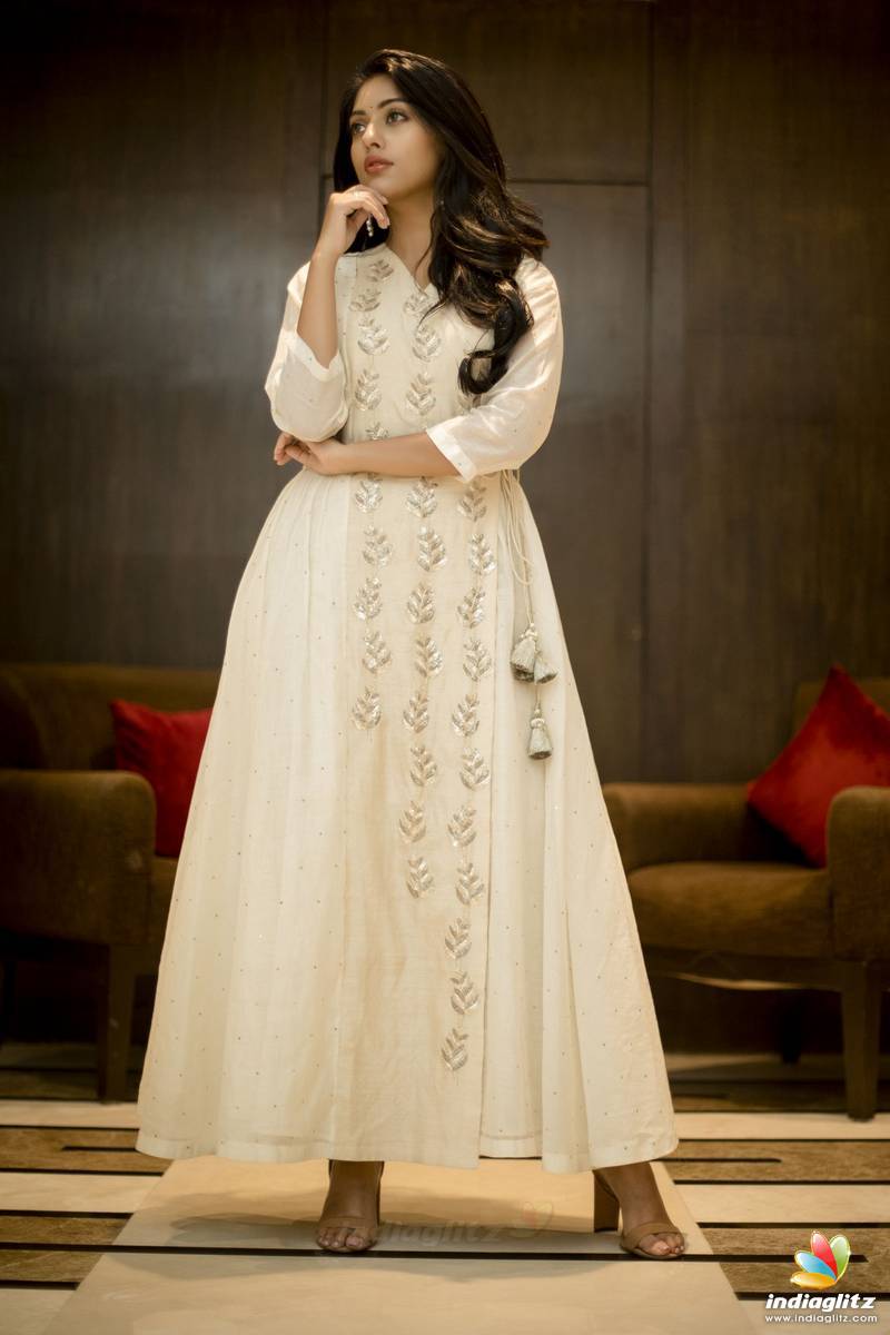 Anu Emmanuel Wallpapers - Top Free Anu Emmanuel Backgrounds ...