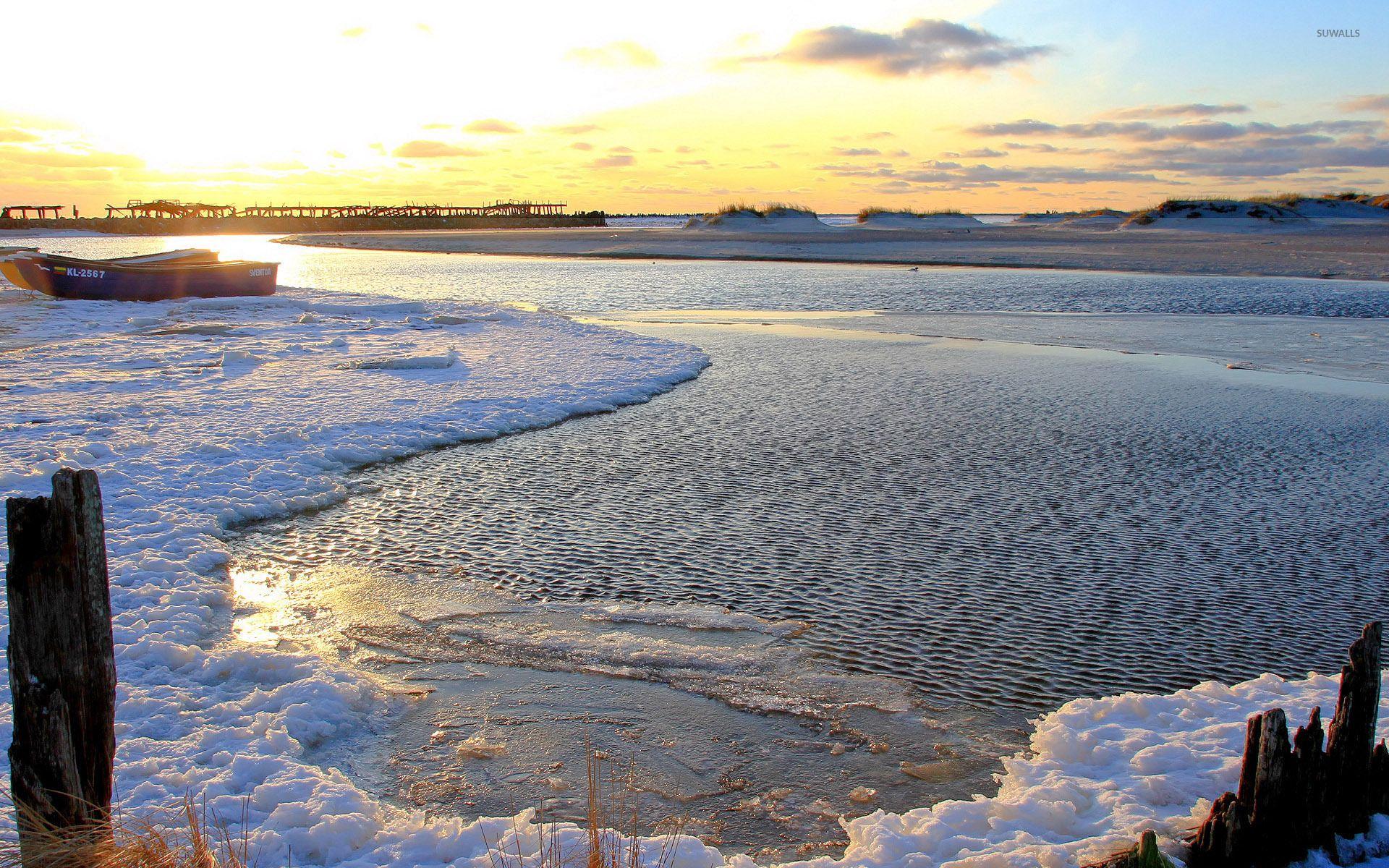 Frozen Lake Wallpapers - Top Free Frozen Lake Backgrounds - WallpaperAccess