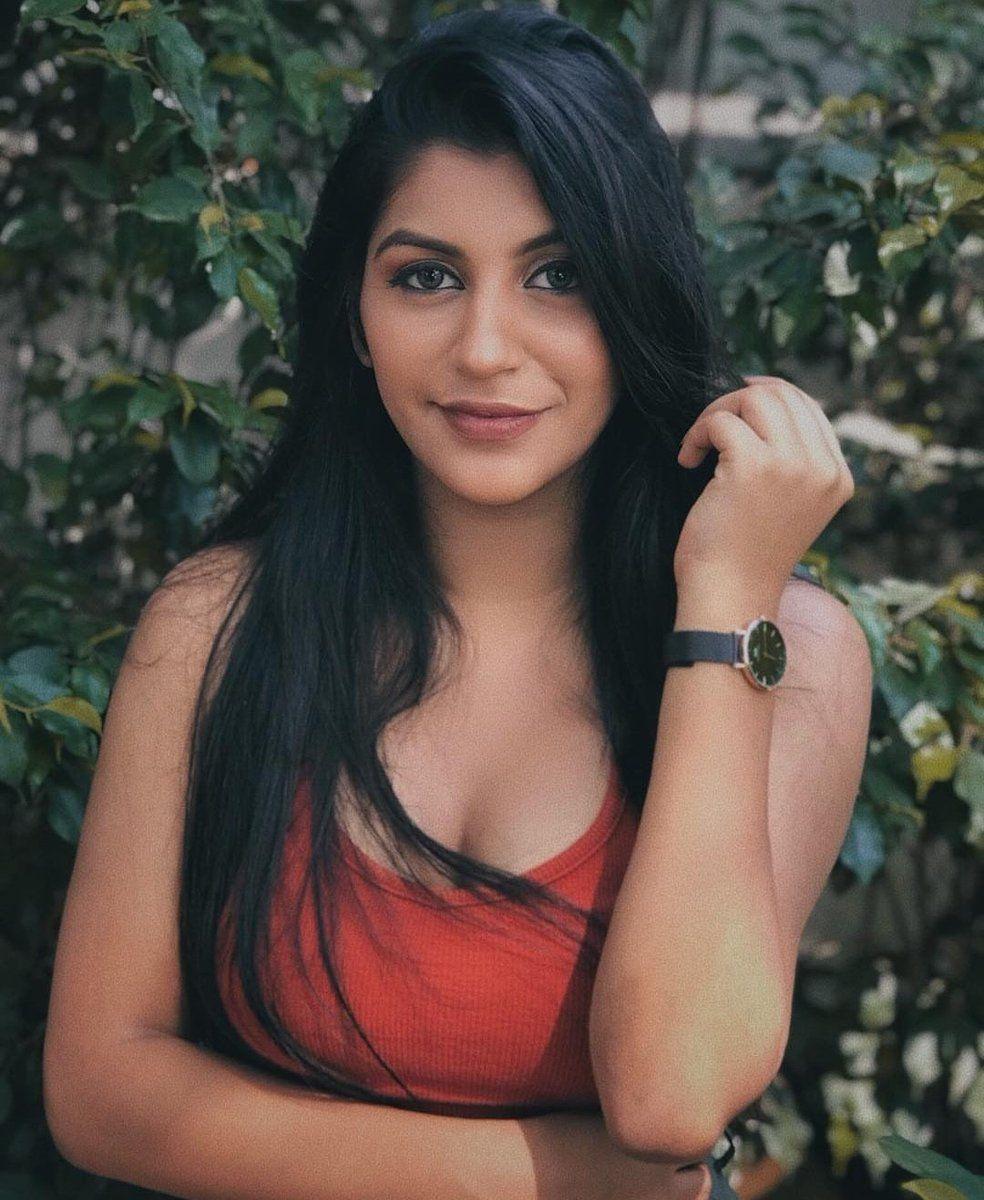 Yashika Anand Wallpapers - Top Free Yashika Anand Backgrounds - WallpaperAccess