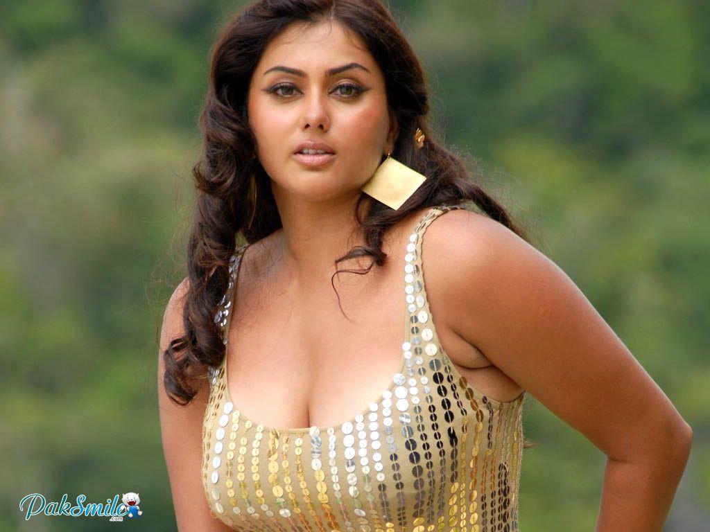 Namitha HD Wallpapers - Top Free Namitha HD Backgrounds - WallpaperAccess