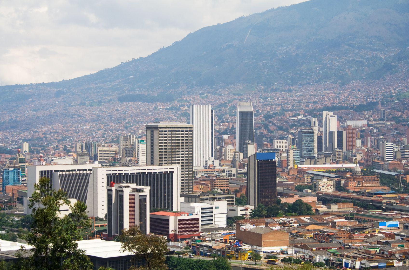 Medellin Wallpapers - Top Free Medellin Backgrounds - WallpaperAccess