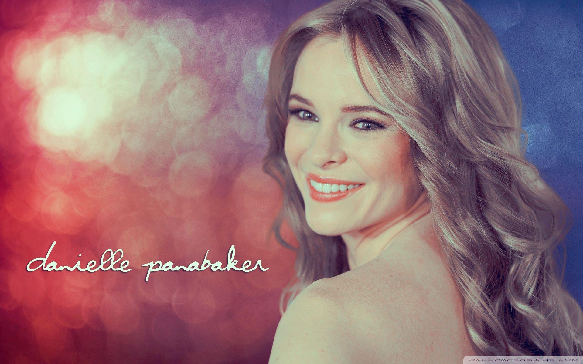 Danielle Panabaker Wallpapers - Top Free Danielle Panabaker Backgrounds - WallpaperAccess