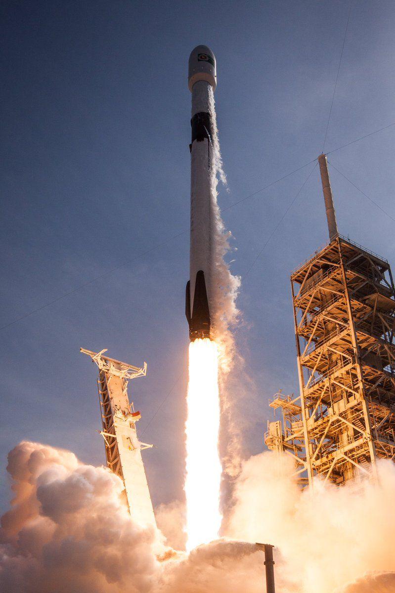 Falcon 9 Wallpapers - Top Free Falcon 9 Backgrounds - WallpaperAccess