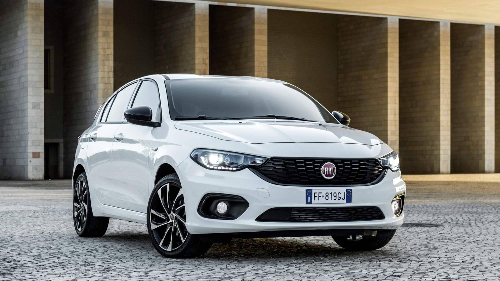 Fiat Tipo Wallpapers - Top Free Fiat Tipo Backgrounds - WallpaperAccess