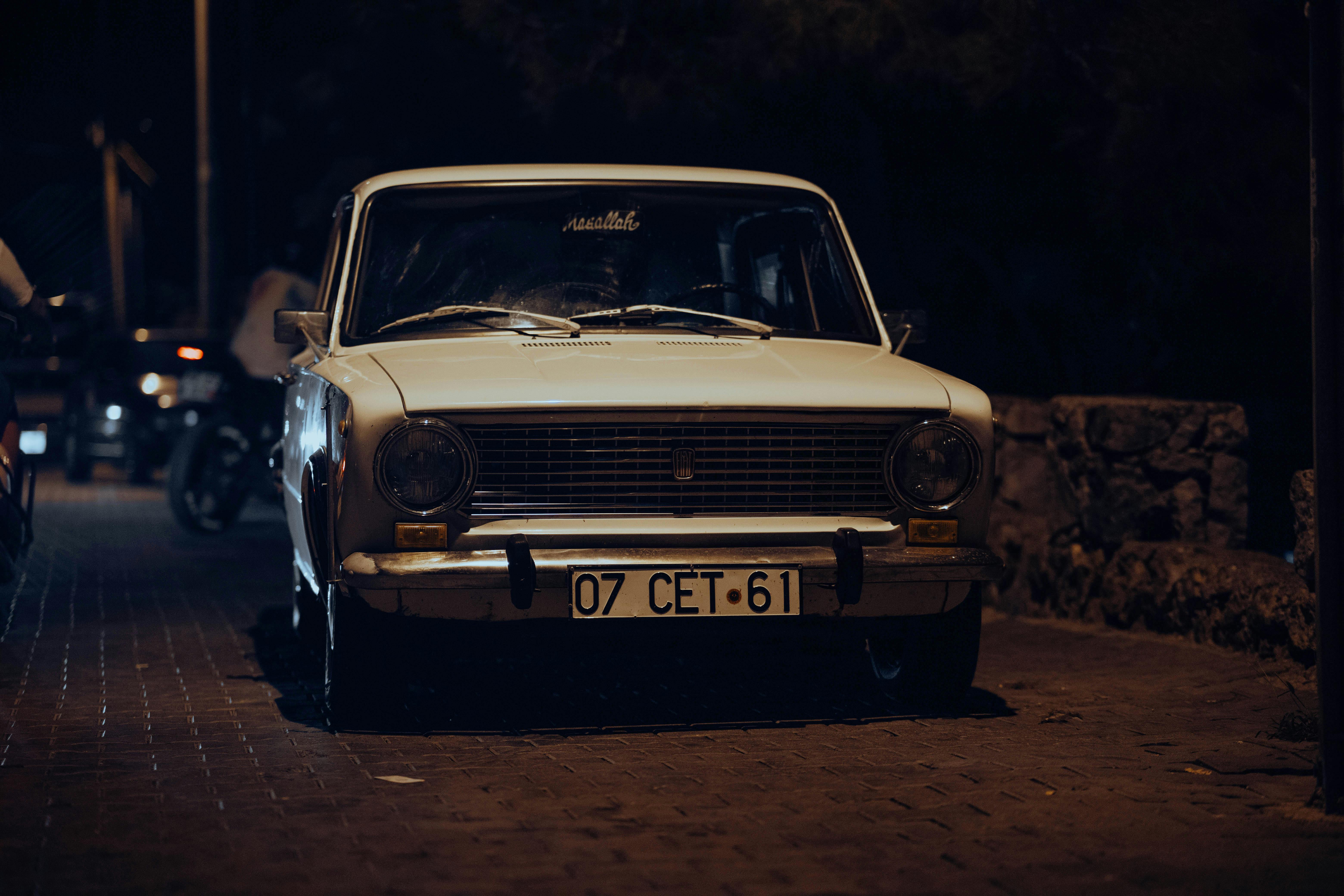 Lada Car Wallpapers - Top Free Lada Car Backgrounds - WallpaperAccess