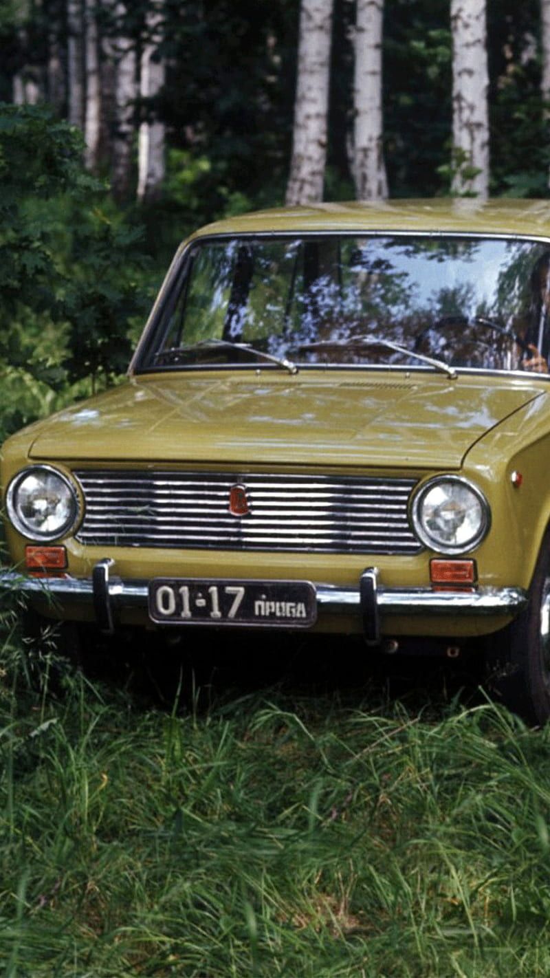 Lada Car Wallpapers - Top Free Lada Car Backgrounds - WallpaperAccess