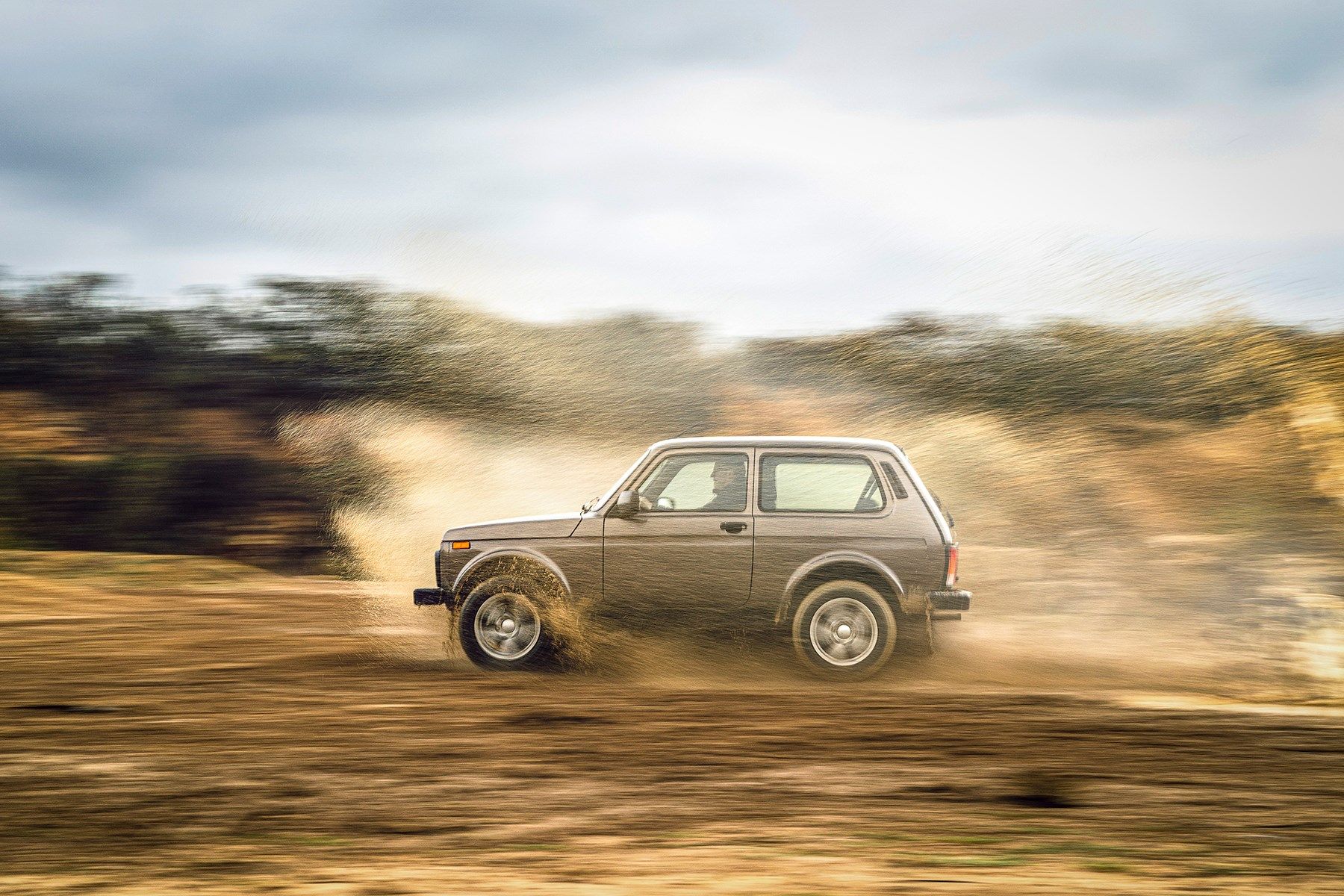 Lada Car Wallpapers - Top Free Lada Car Backgrounds - WallpaperAccess