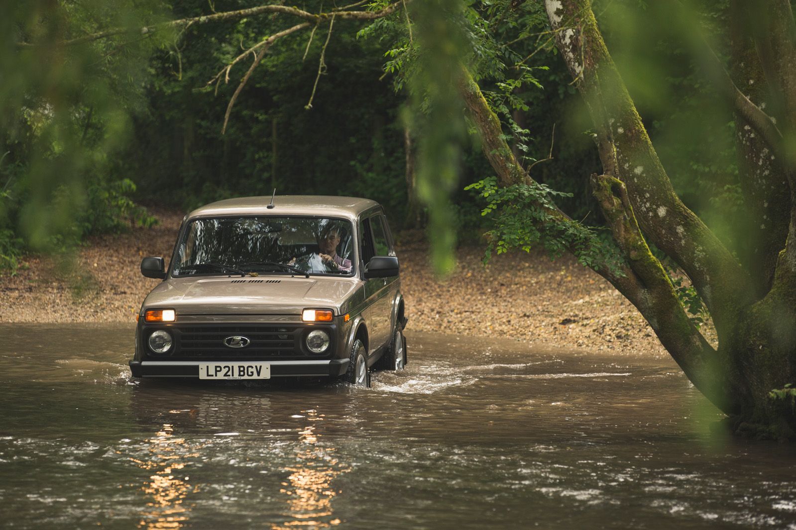 Lada Car Wallpapers - Top Free Lada Car Backgrounds - WallpaperAccess