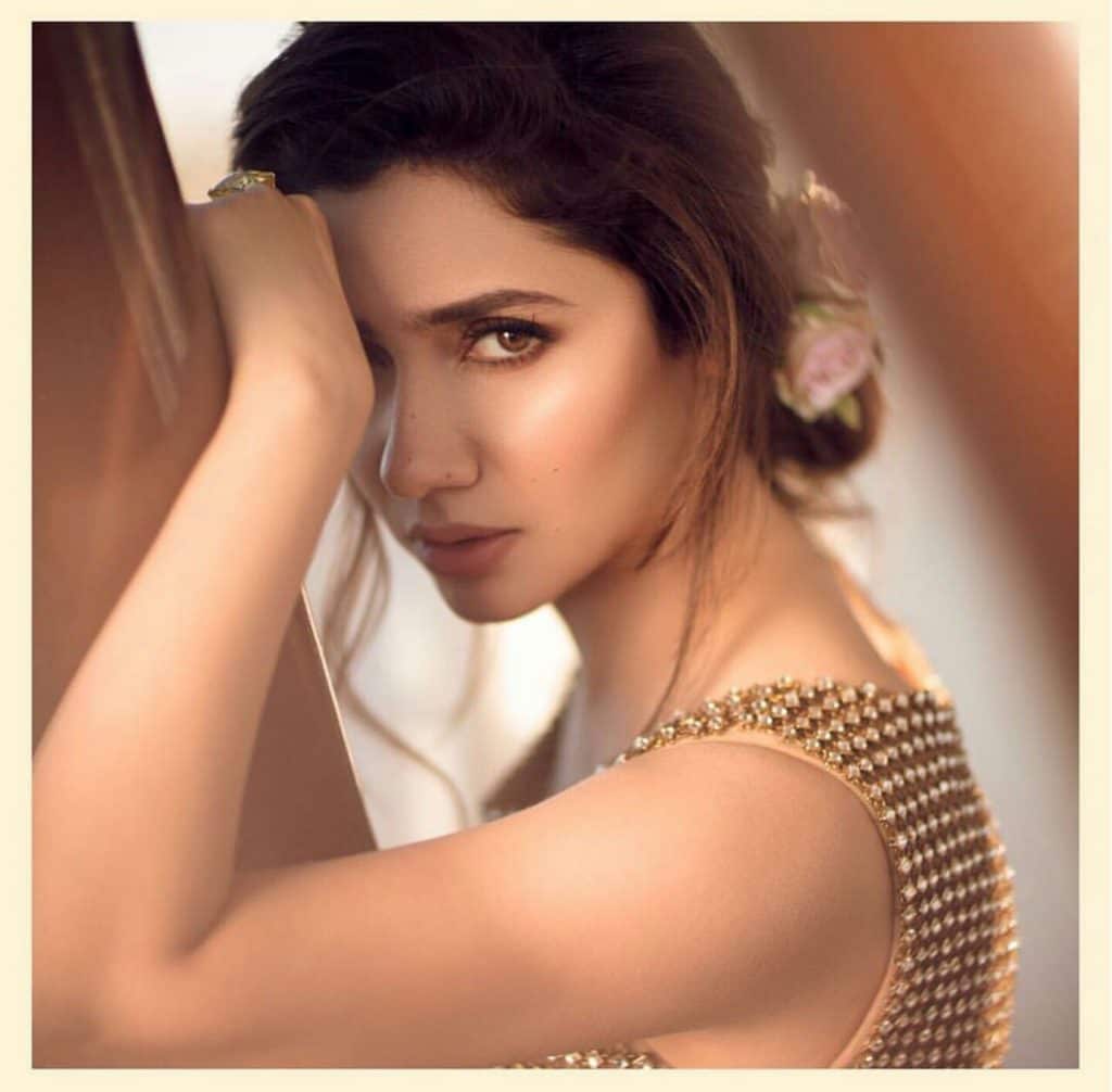 Mahira Khan Wallpapers - Top Free Mahira Khan Backgrounds - WallpaperAccess