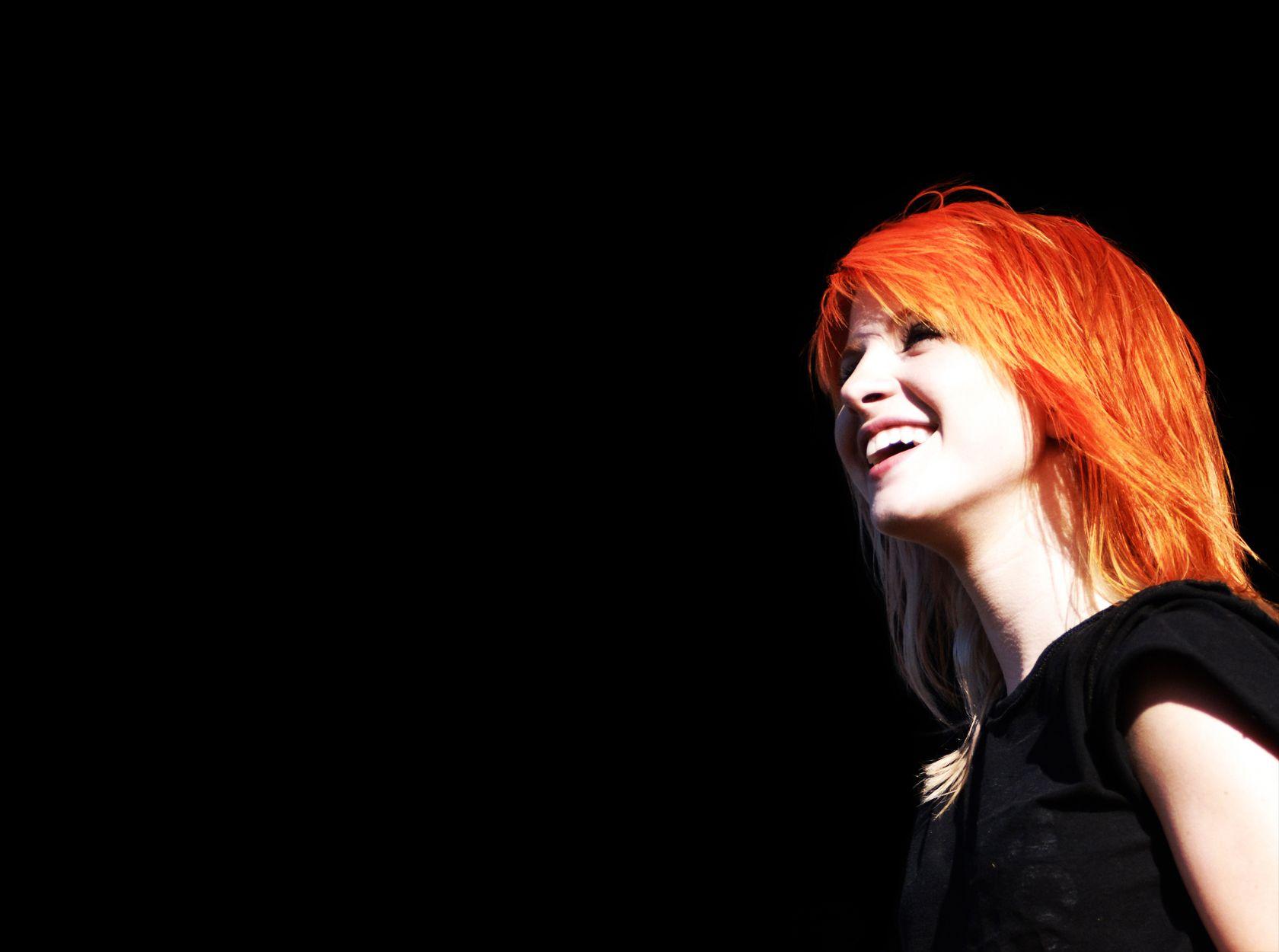 Paramore Wallpapers - Top Free Paramore Backgrounds - WallpaperAccess