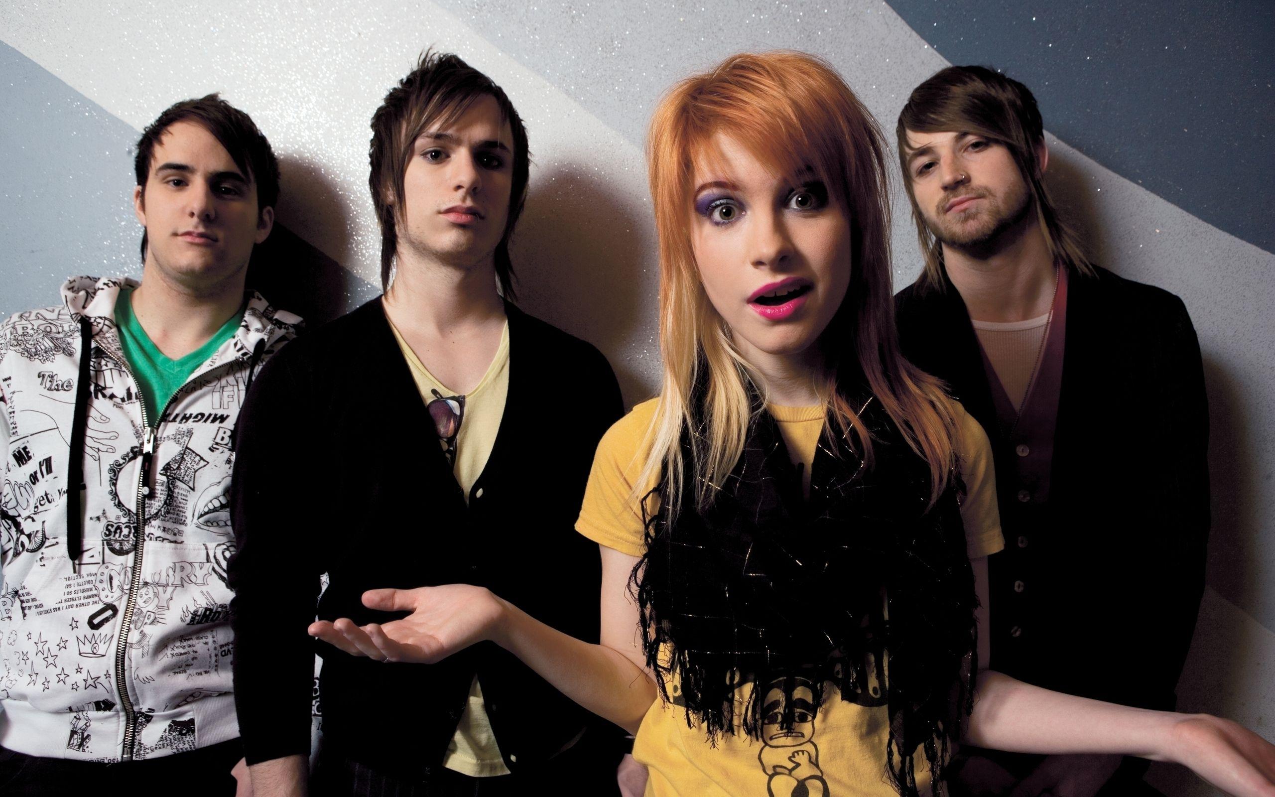 Paramore Wallpapers - Top Free Paramore Backgrounds - WallpaperAccess