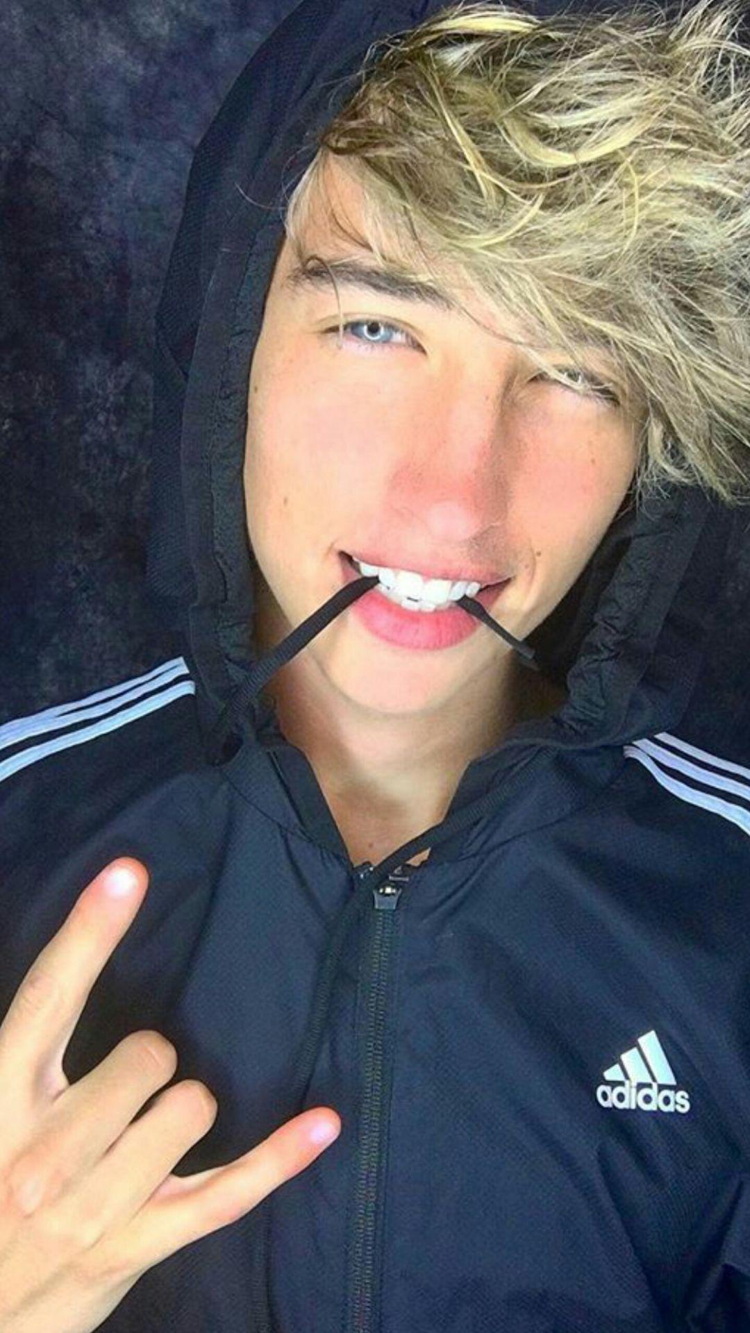 Cash Baker Wallpapers - Top Free Cash Baker Backgrounds - WallpaperAccess