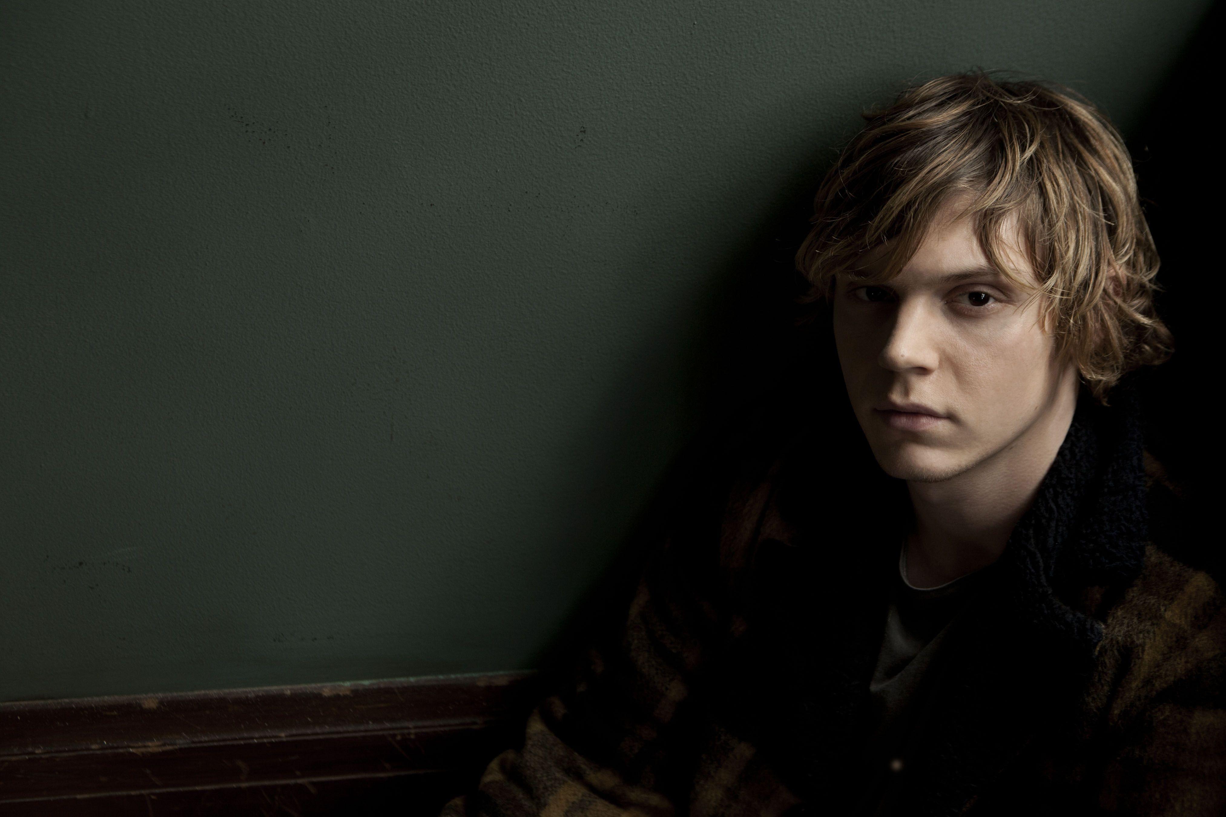 Evan Peters Laptop Wallpapers - Top Free Evan Peters Laptop Backgrounds ...
