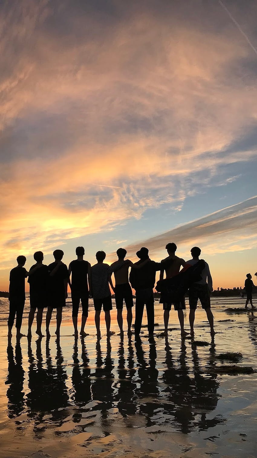 Group of Friends Wallpapers - Top Free Group of Friends Backgrounds ...