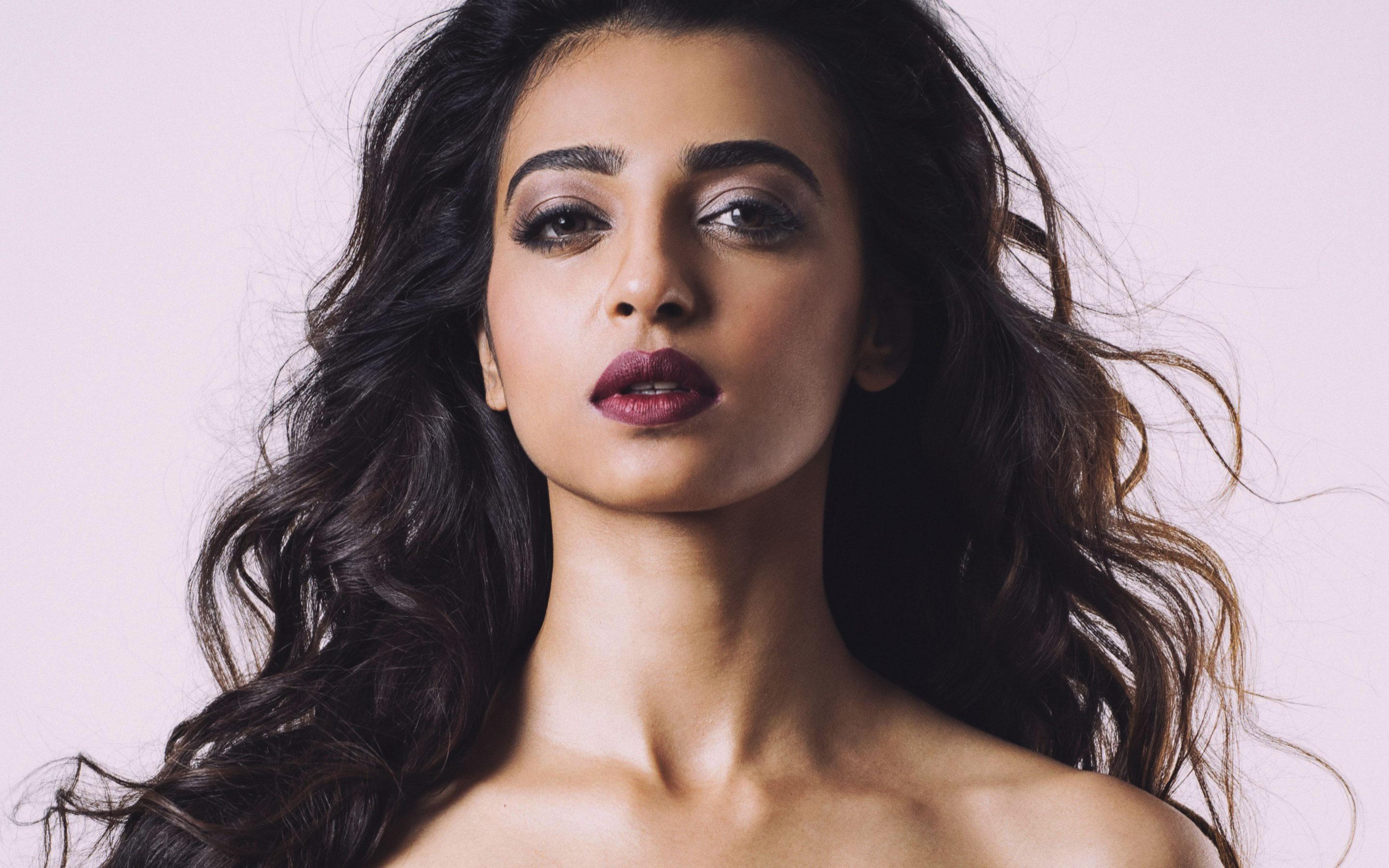 Radhika Apte Wallpapers - Top Free Radhika Apte Backgrounds ...