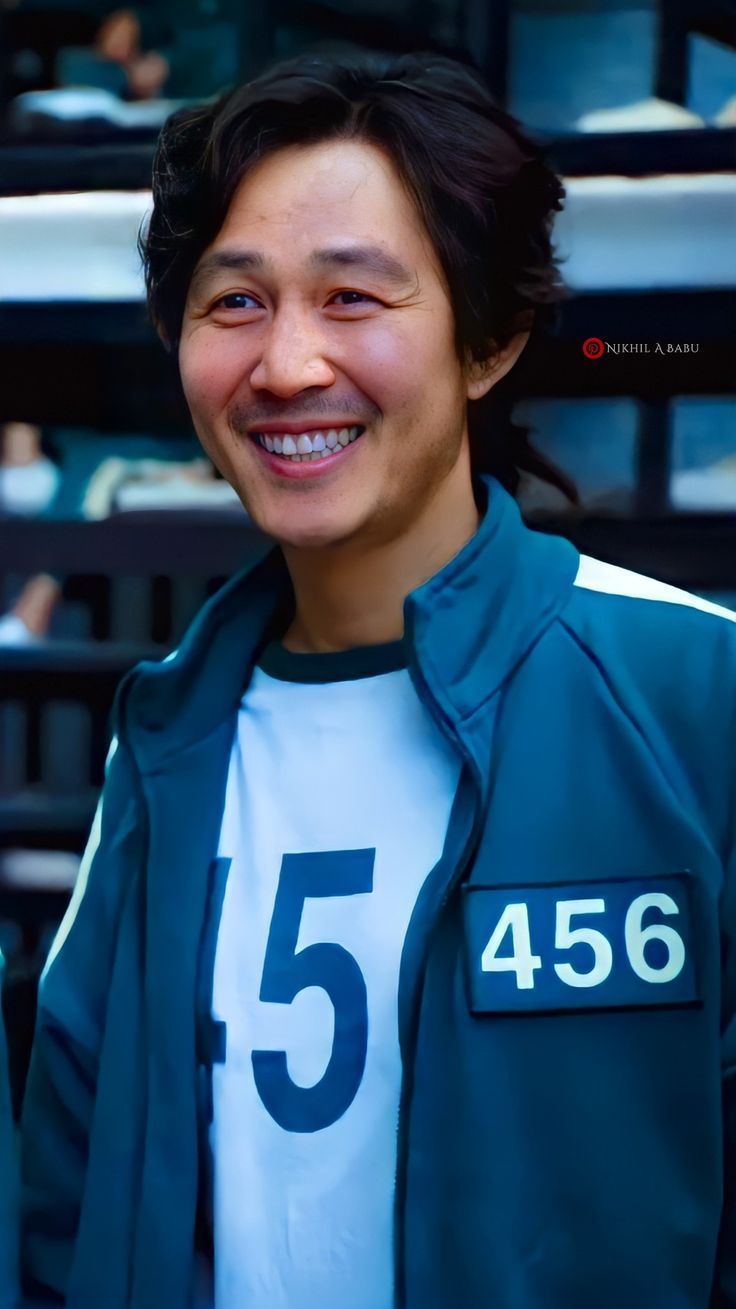 Seong Gi-hun Wallpapers - Top Free Seong Gi-hun Backgrounds ...