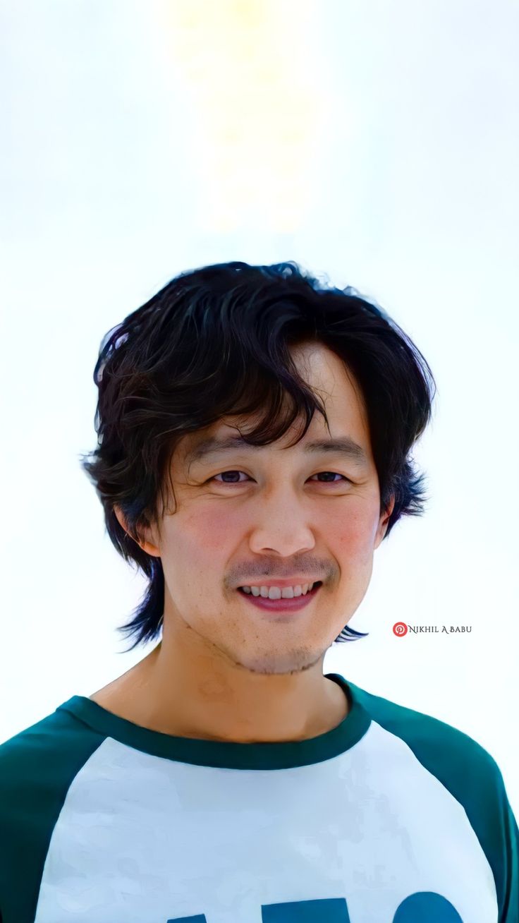 Seong Gi-hun Wallpapers - Top Free Seong Gi-hun Backgrounds ...