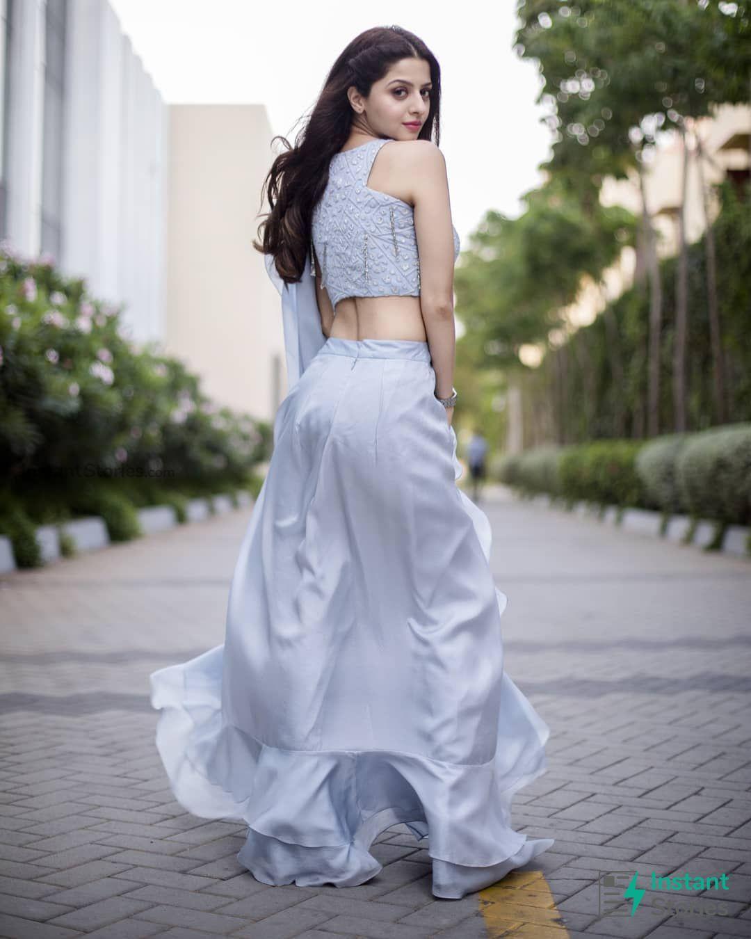 Vedhika Wallpapers - Top Free Vedhika Backgrounds - WallpaperAccess