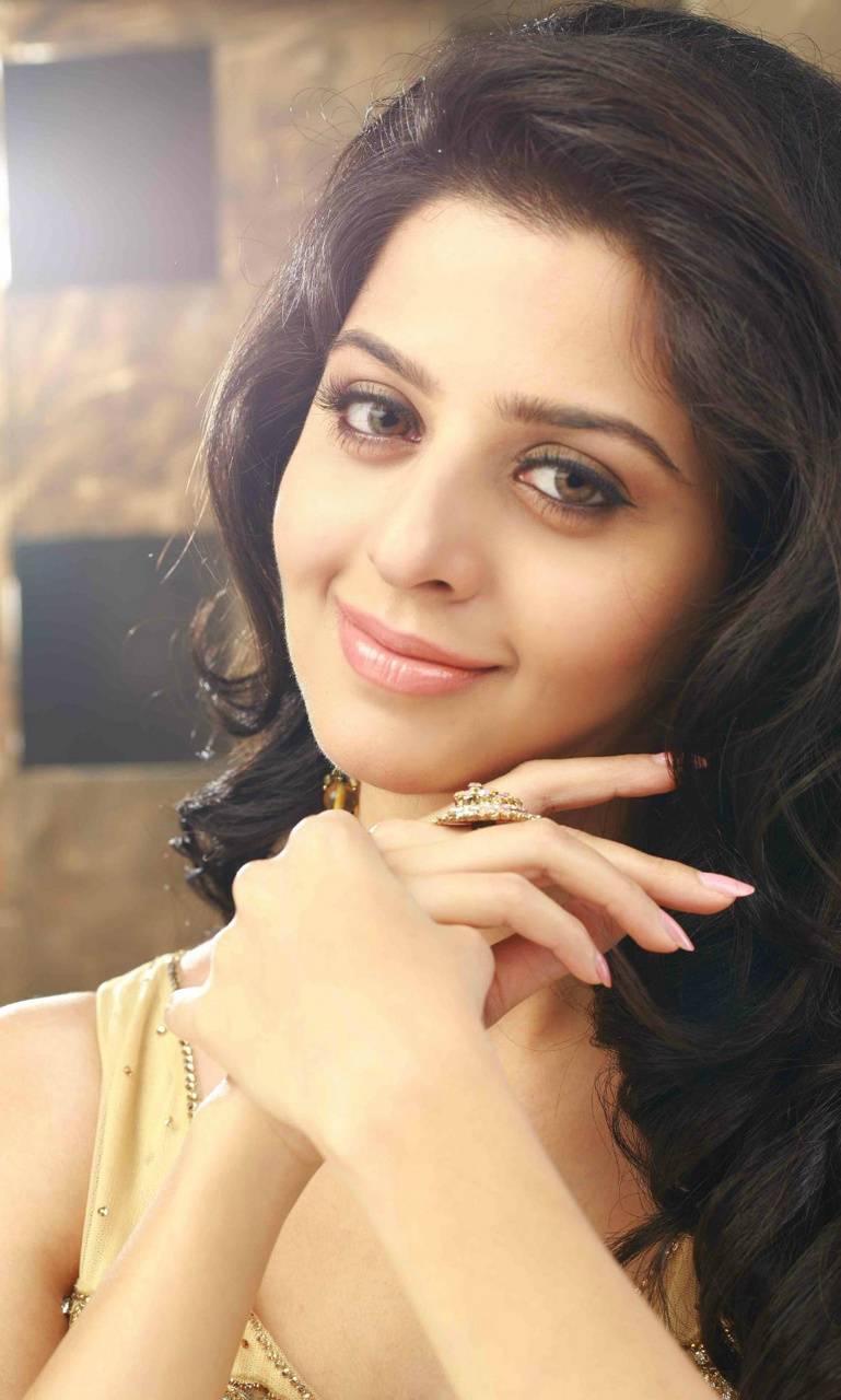 Vedhika Wallpapers - Top Free Vedhika Backgrounds - WallpaperAccess