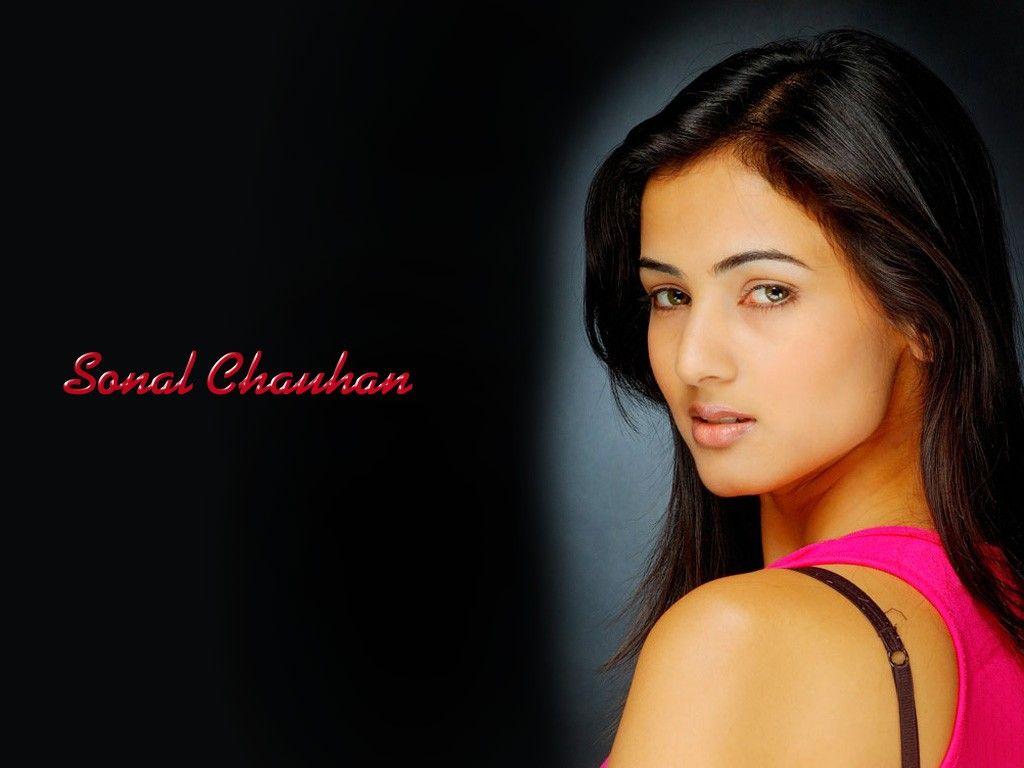 Sonal Chauhan Wallpapers - Top Free Sonal Chauhan Backgrounds ...
