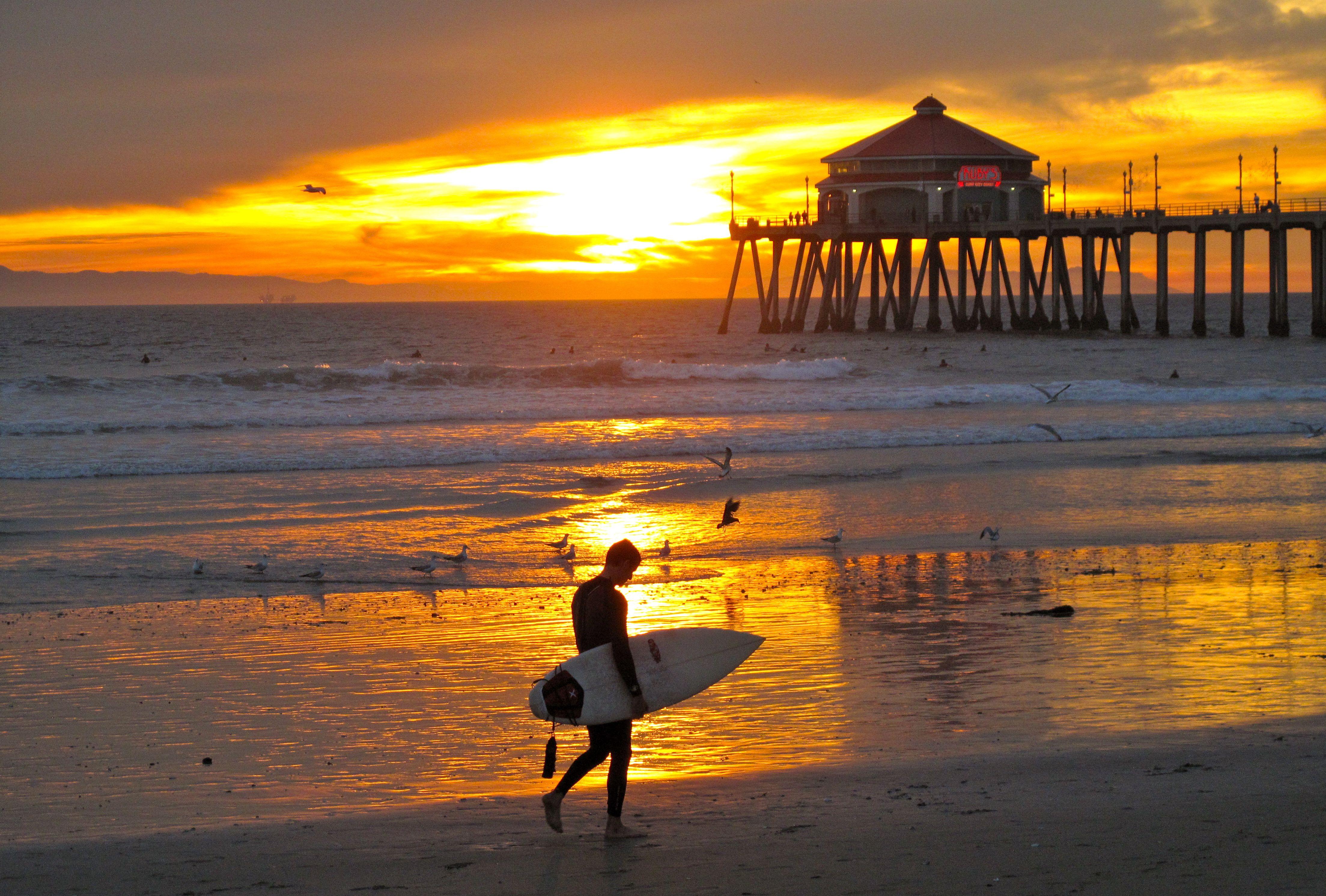 California Surfing Wallpapers - Top Free California Surfing Backgrounds ...