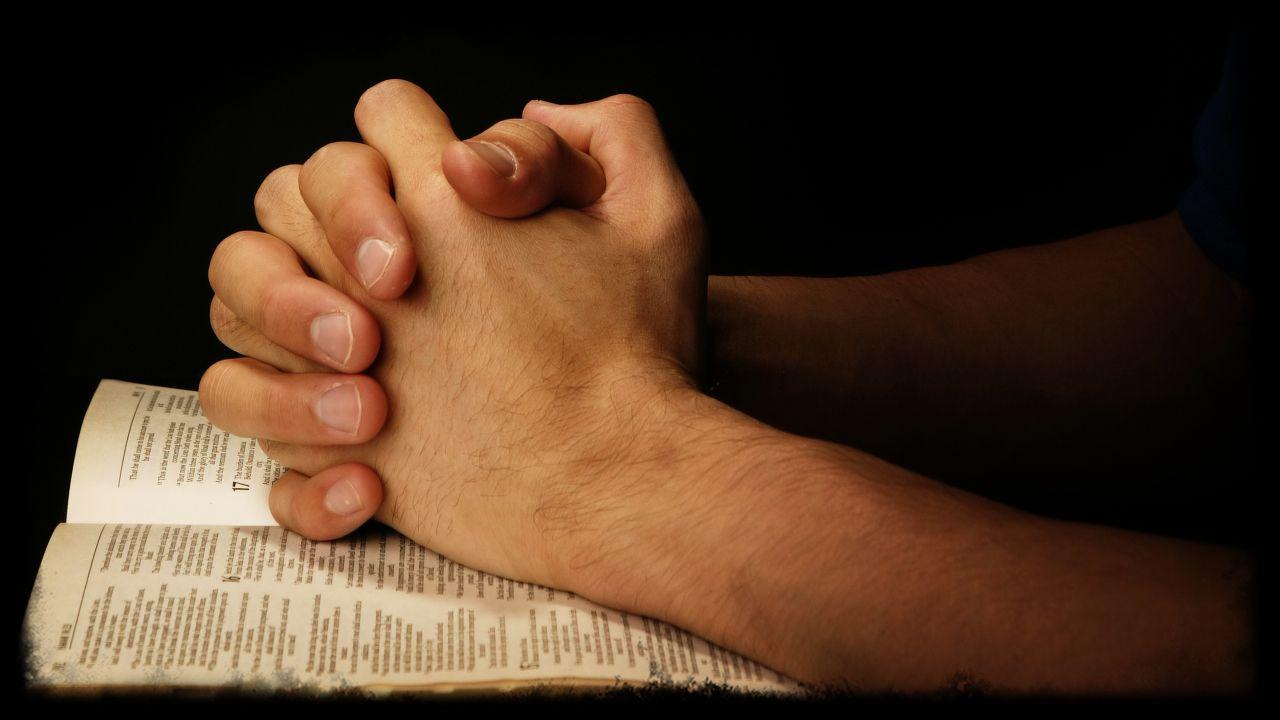 Praying Hands Wallpapers - Top Free Praying Hands Backgrounds ...