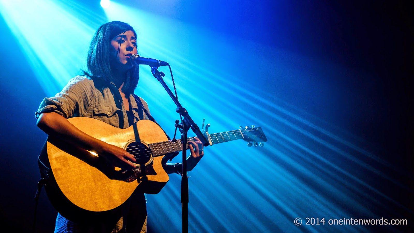 Daniela Andrade Wallpapers - Top Free Daniela Andrade Backgrounds ...