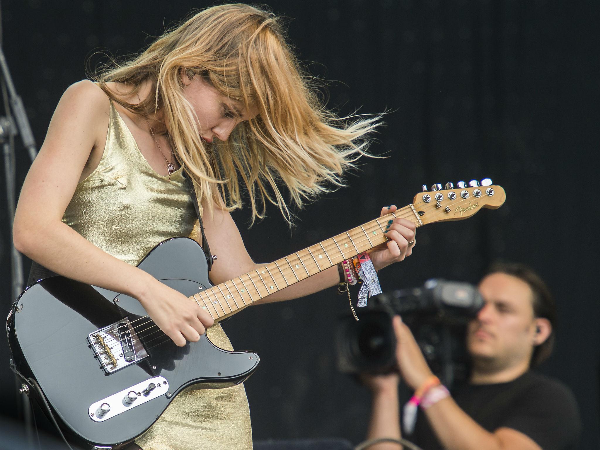 Wolf Alice Wallpapers - Top Free Wolf Alice Backgrounds - WallpaperAccess