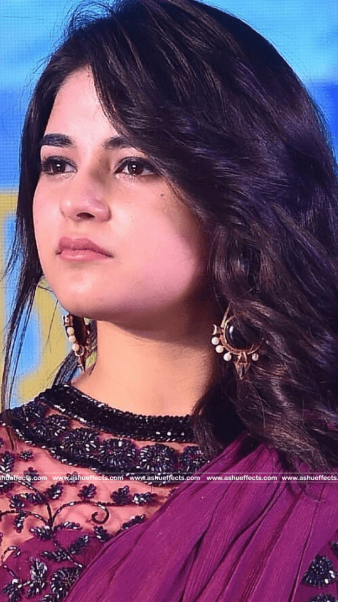 Zaira Wasim Wallpapers - Top Free Zaira Wasim Backgrounds - WallpaperAccess