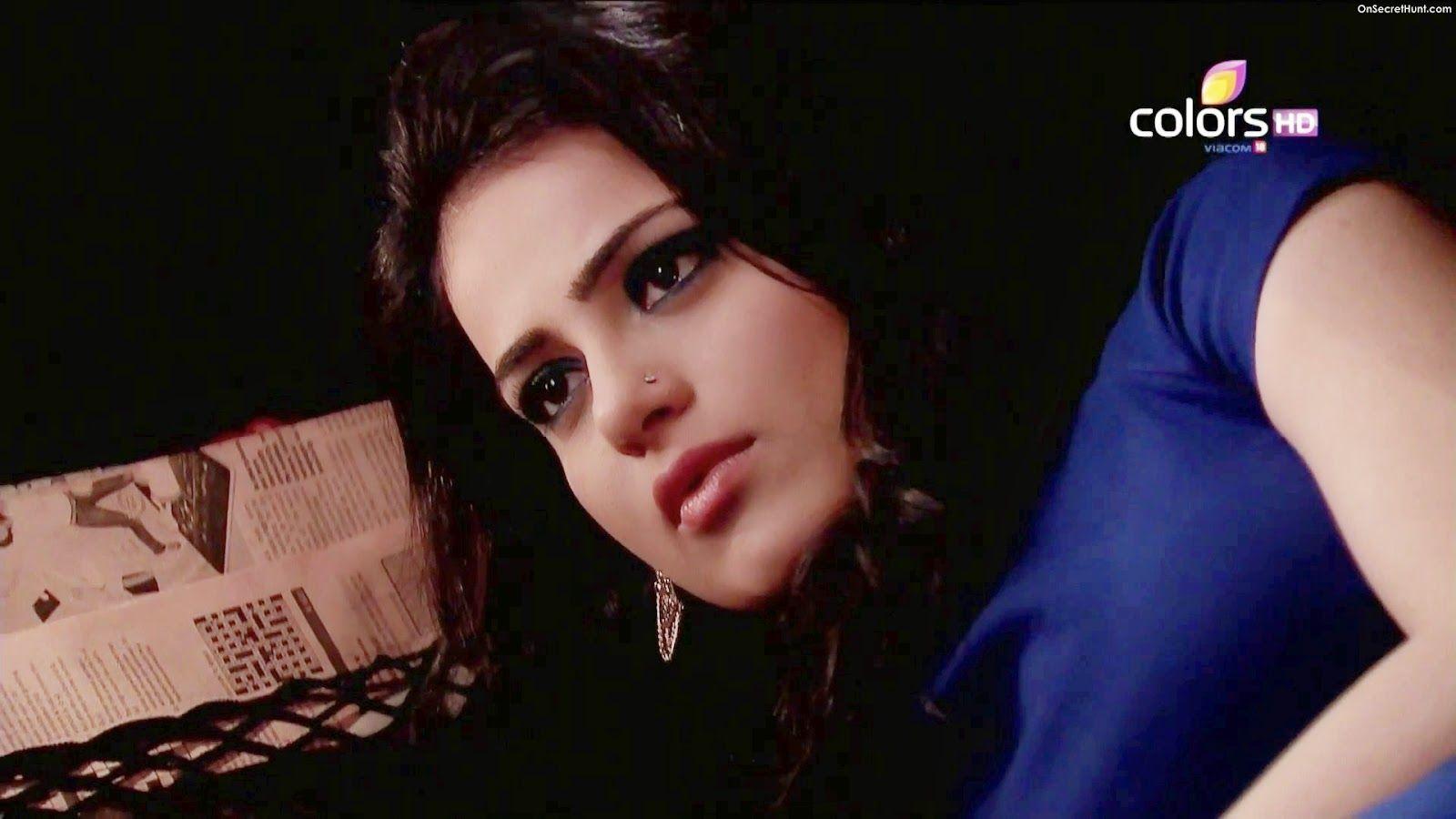 Radhika Madan Wallpapers - Top Free Radhika Madan Backgrounds - WallpaperAccess