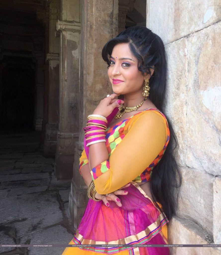 Bhojpuri Actress Wallpapers - Top Free Bhojpuri Actress Backgrounds ...