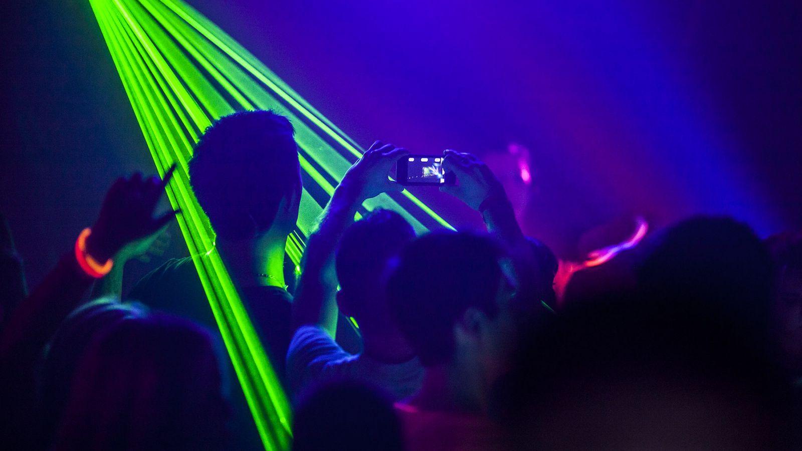 Rave Wallpapers - Top Free Rave Backgrounds - WallpaperAccess