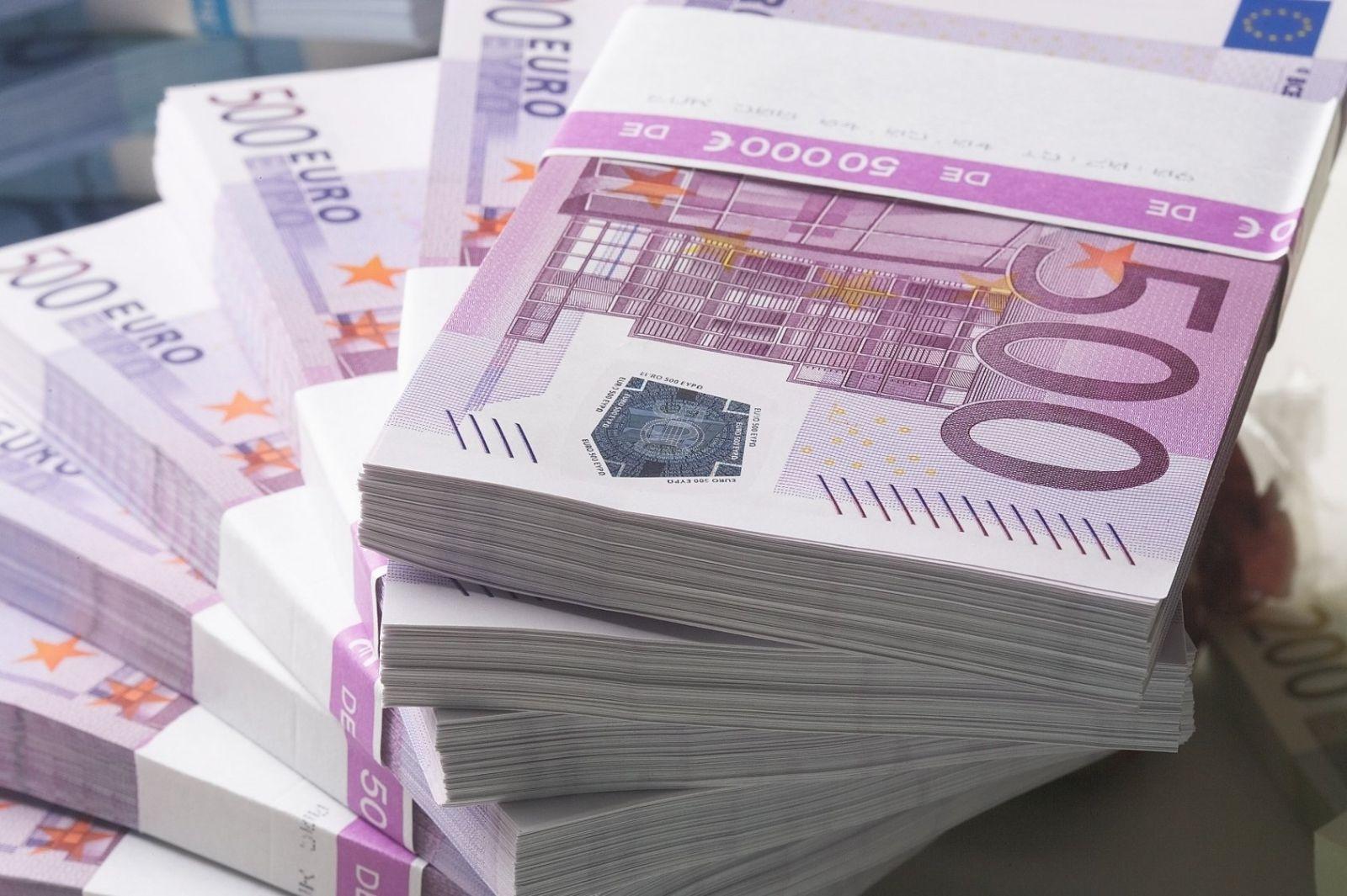 Euro Money Wallpapers - Top Free Euro Money Backgrounds - WallpaperAccess