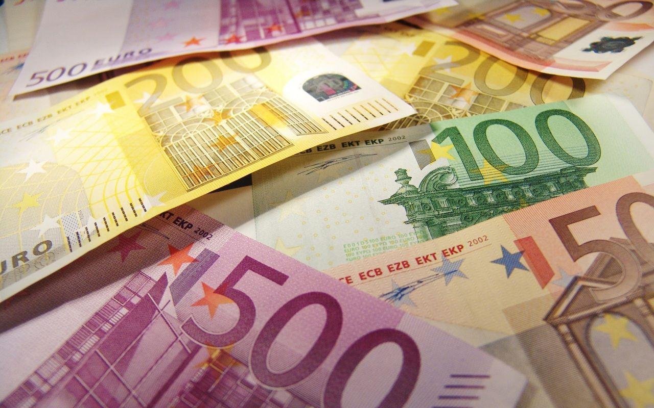 Euro Money Wallpapers - Top Free Euro Money Backgrounds - WallpaperAccess