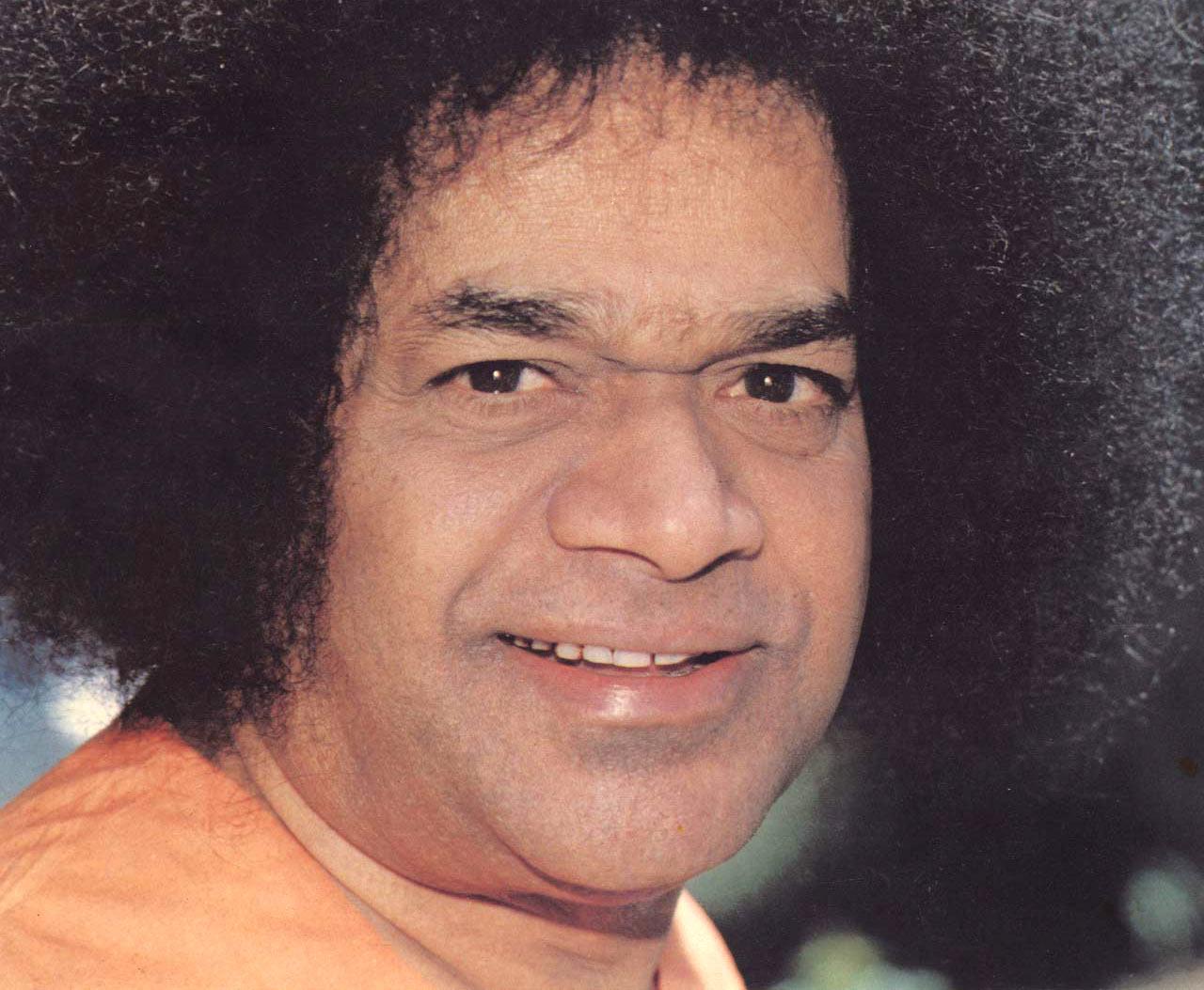 Sathya Sai Baba Wallpapers - Top Free Sathya Sai Baba Backgrounds ...