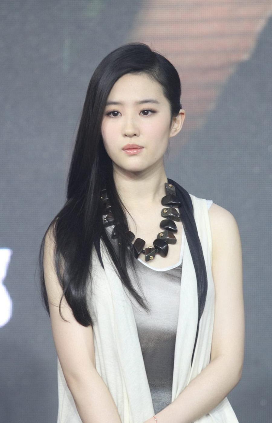 Liu Yifei Wallpapers - Top Free Liu Yifei Backgrounds - WallpaperAccess