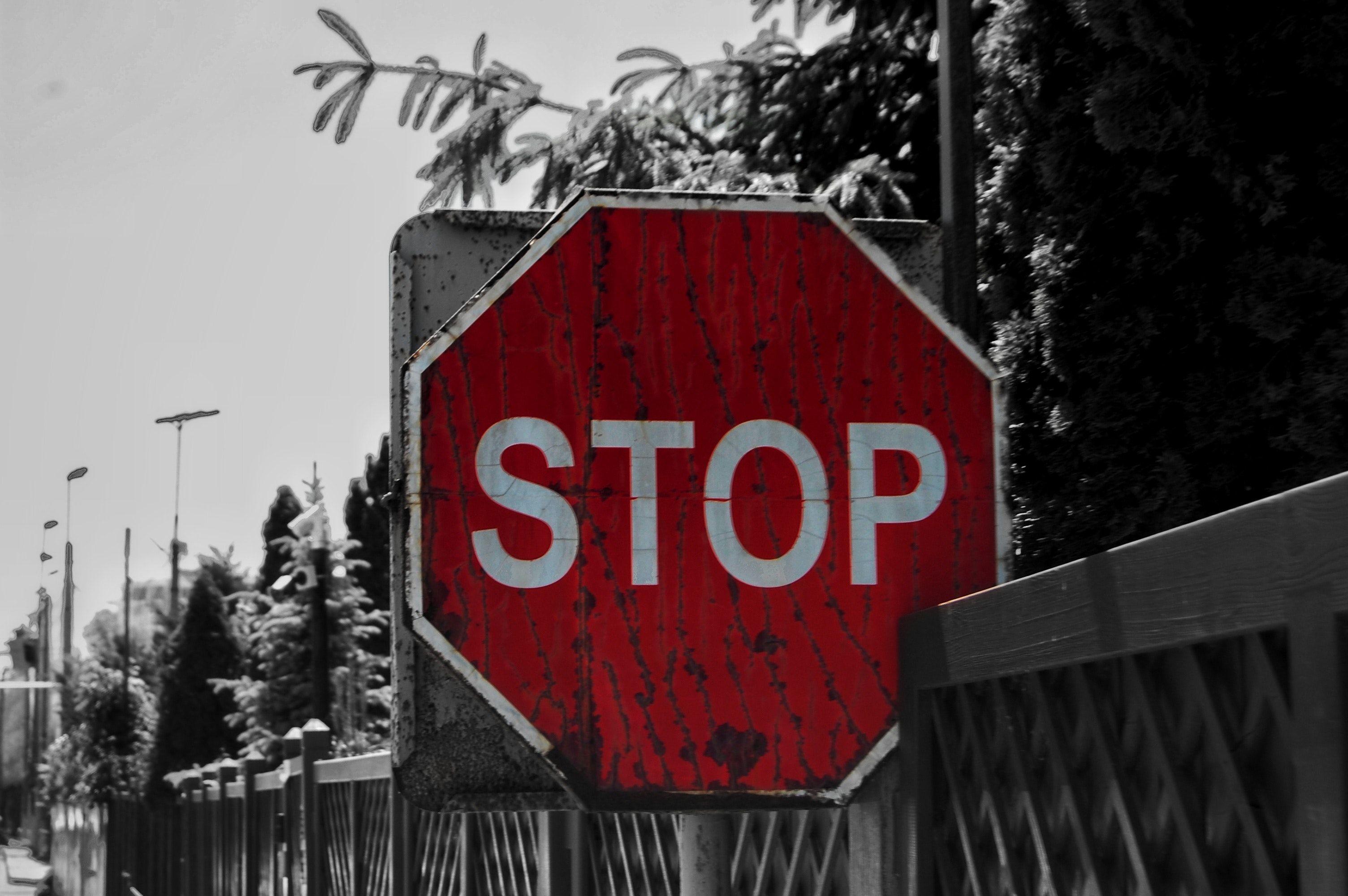 Stop Sign Wallpapers - Top Free Stop Sign Backgrounds - WallpaperAccess