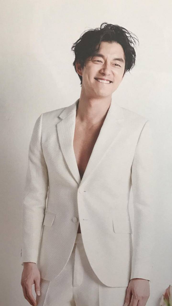 Gong Yoo Wallpapers - Top Free Gong Yoo Backgrounds - WallpaperAccess