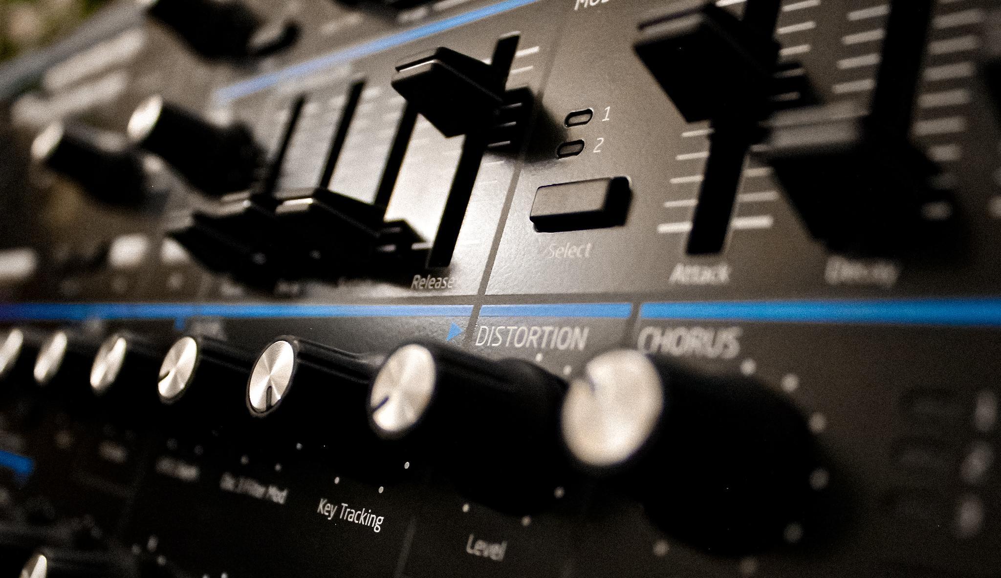 Synthesizer Wallpapers - Top Free Synthesizer Backgrounds - WallpaperAccess