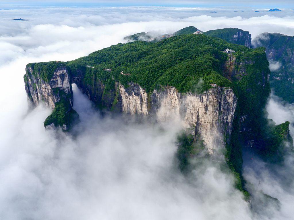 Tianmen Mountain Wallpapers - Top Free Tianmen Mountain Backgrounds ...