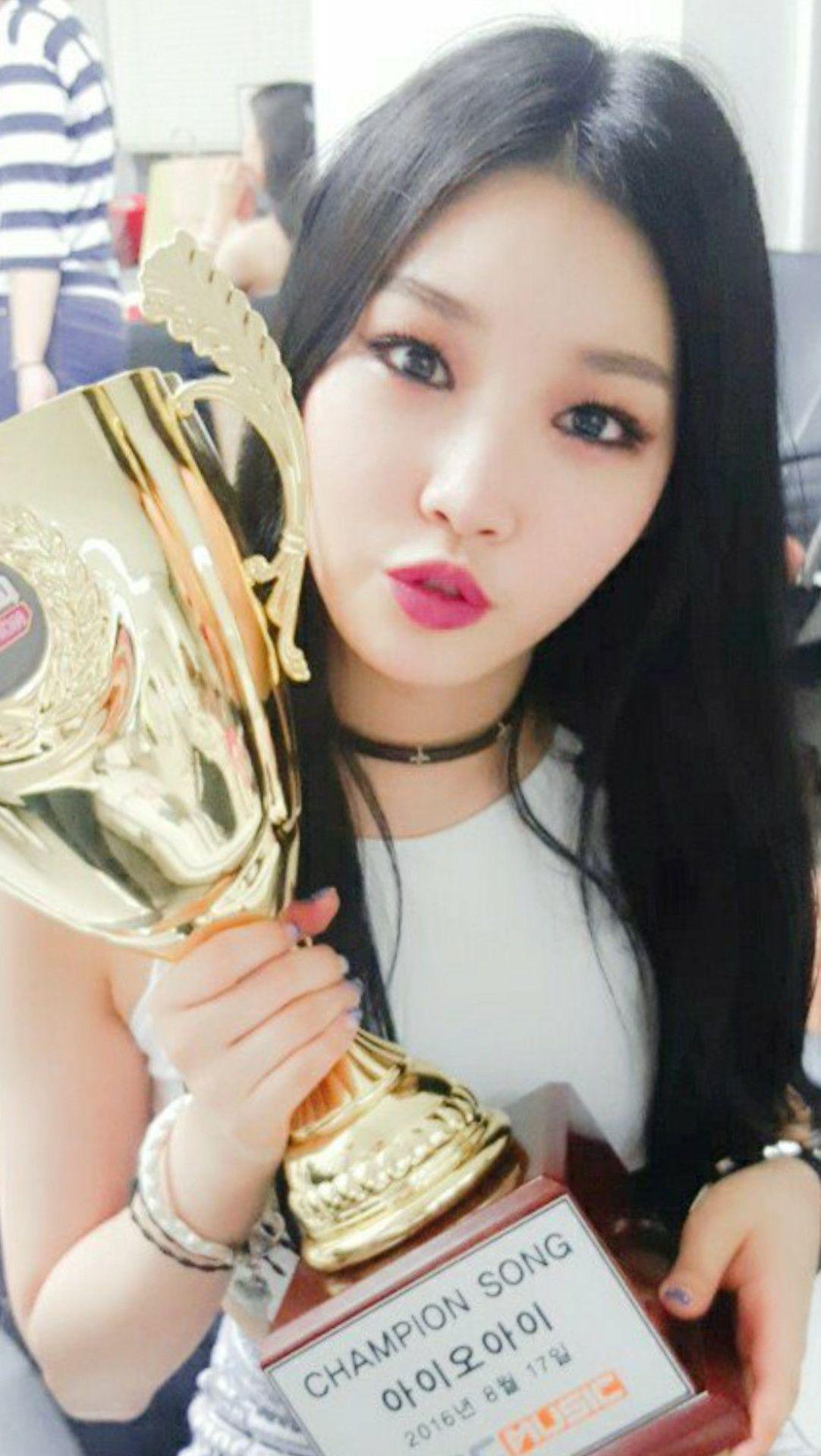 Chungha Wallpapers - Top Free Chungha Backgrounds - WallpaperAccess