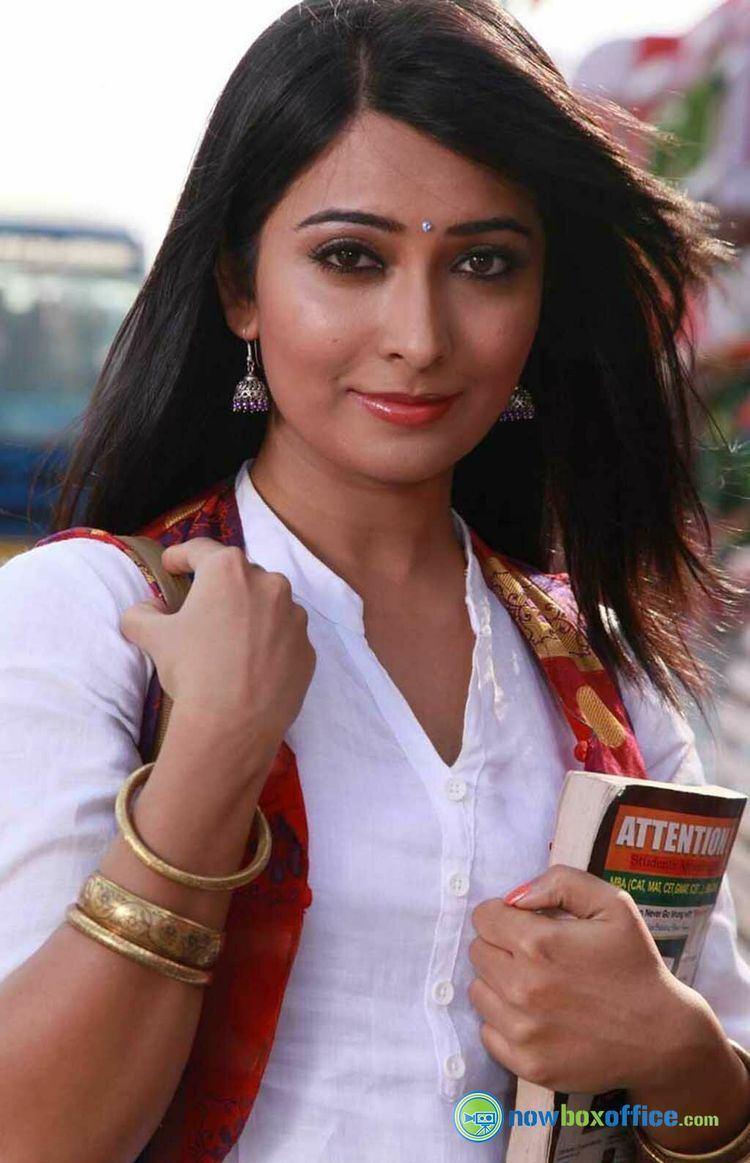 Radhika Pandit Wallpapers - Top Free Radhika Pandit Backgrounds ...