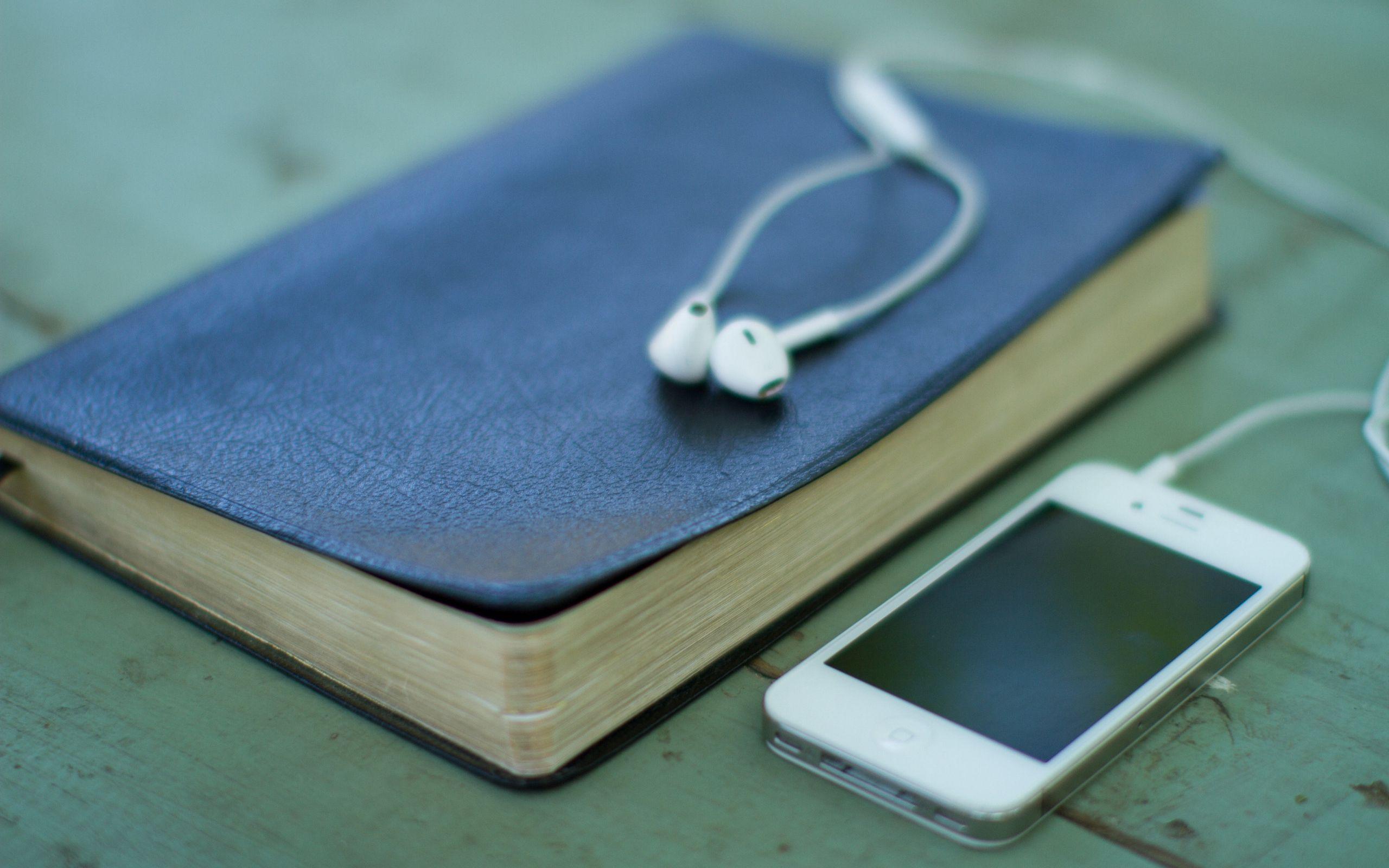 Earphone Wallpapers - Top Free Earphone Backgrounds - WallpaperAccess