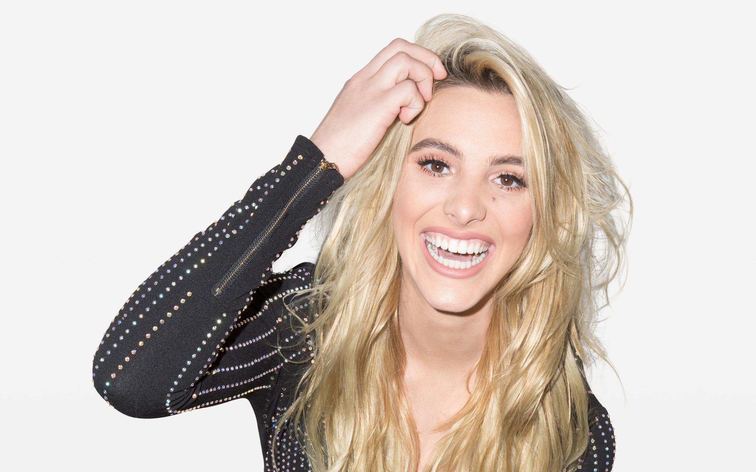 Lele Pons Wallpapers - Top Free Lele Pons Backgrounds - WallpaperAccess