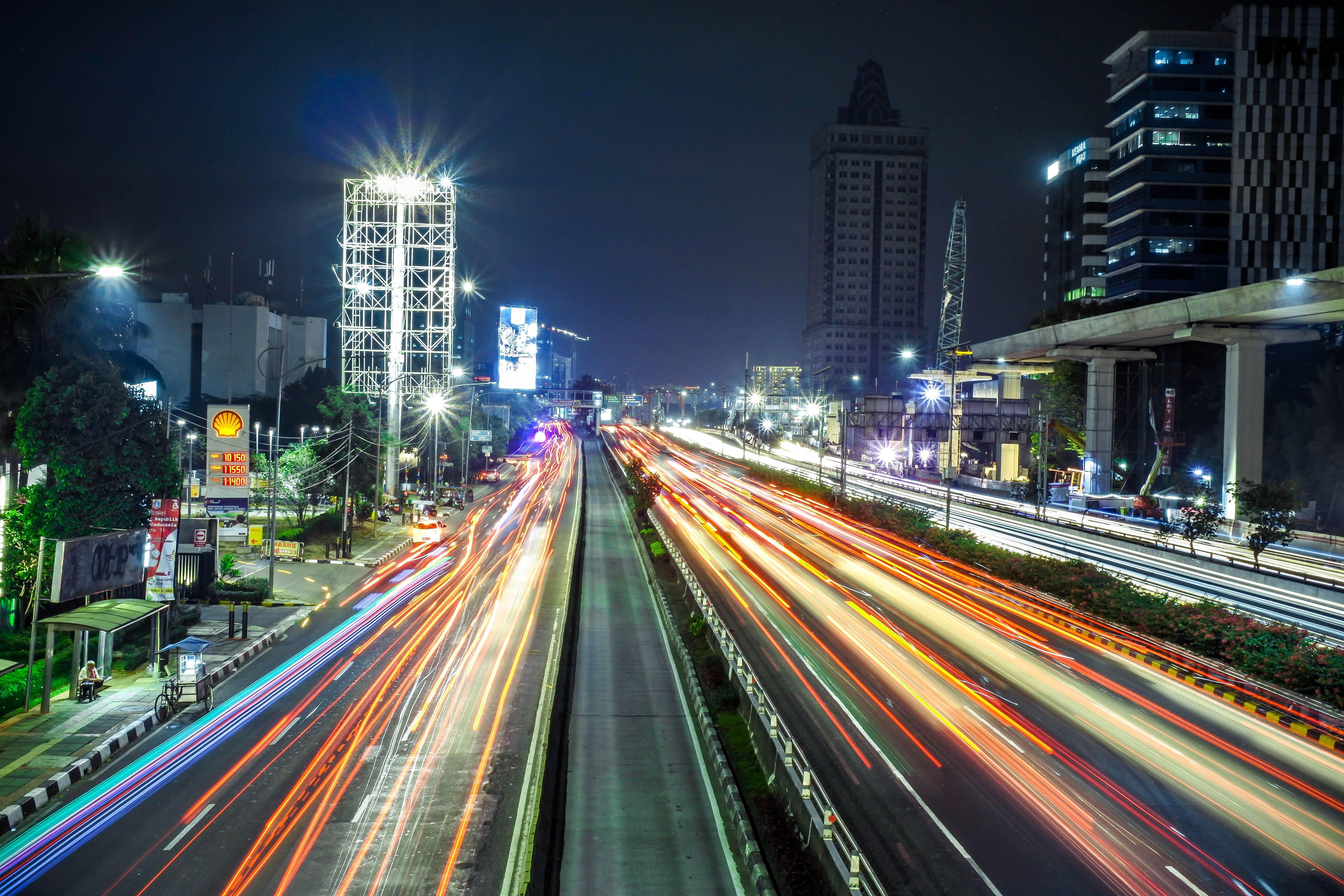 Light Trail Wallpapers - Top Free Light Trail Backgrounds - WallpaperAccess