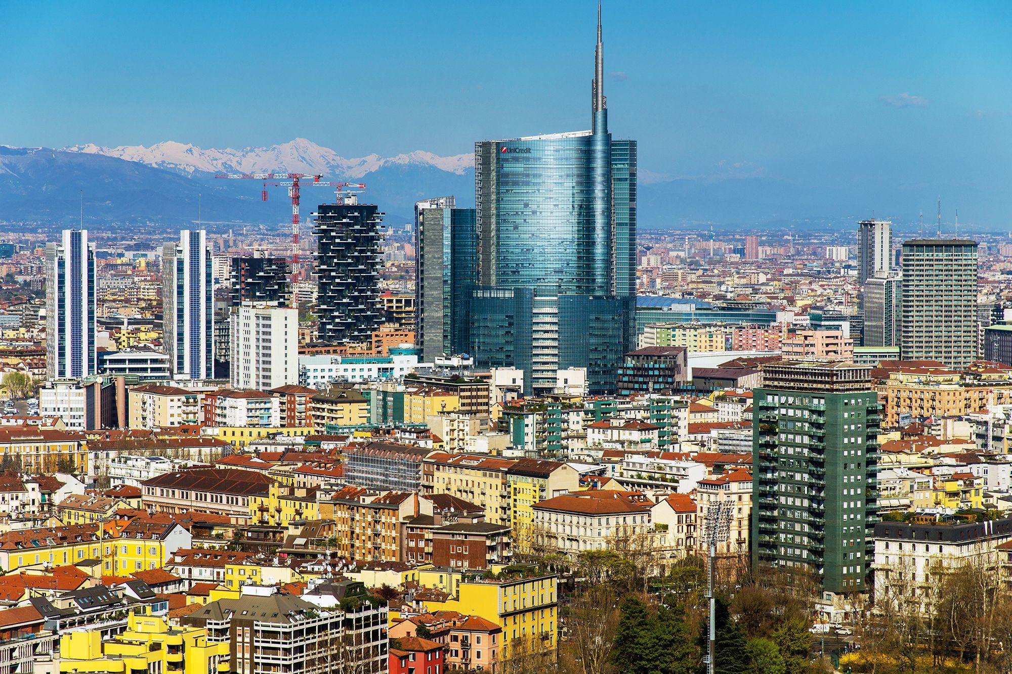 Milan Skyline Wallpapers Top Free Milan Skyline Backgrounds Wallpaperaccess