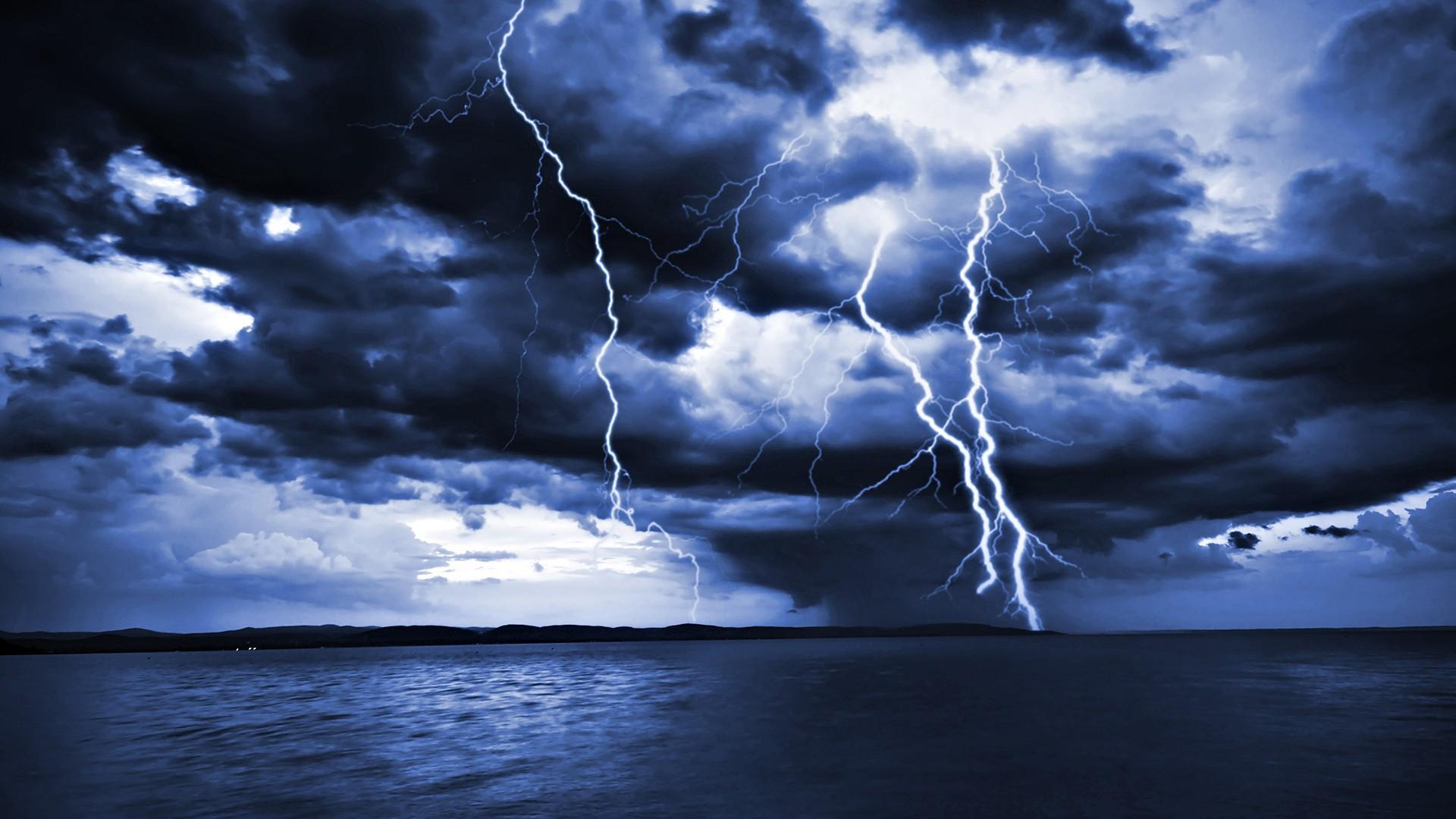 Heavy Rain Storm Wallpapers - Top Free Heavy Rain Storm Backgrounds ...